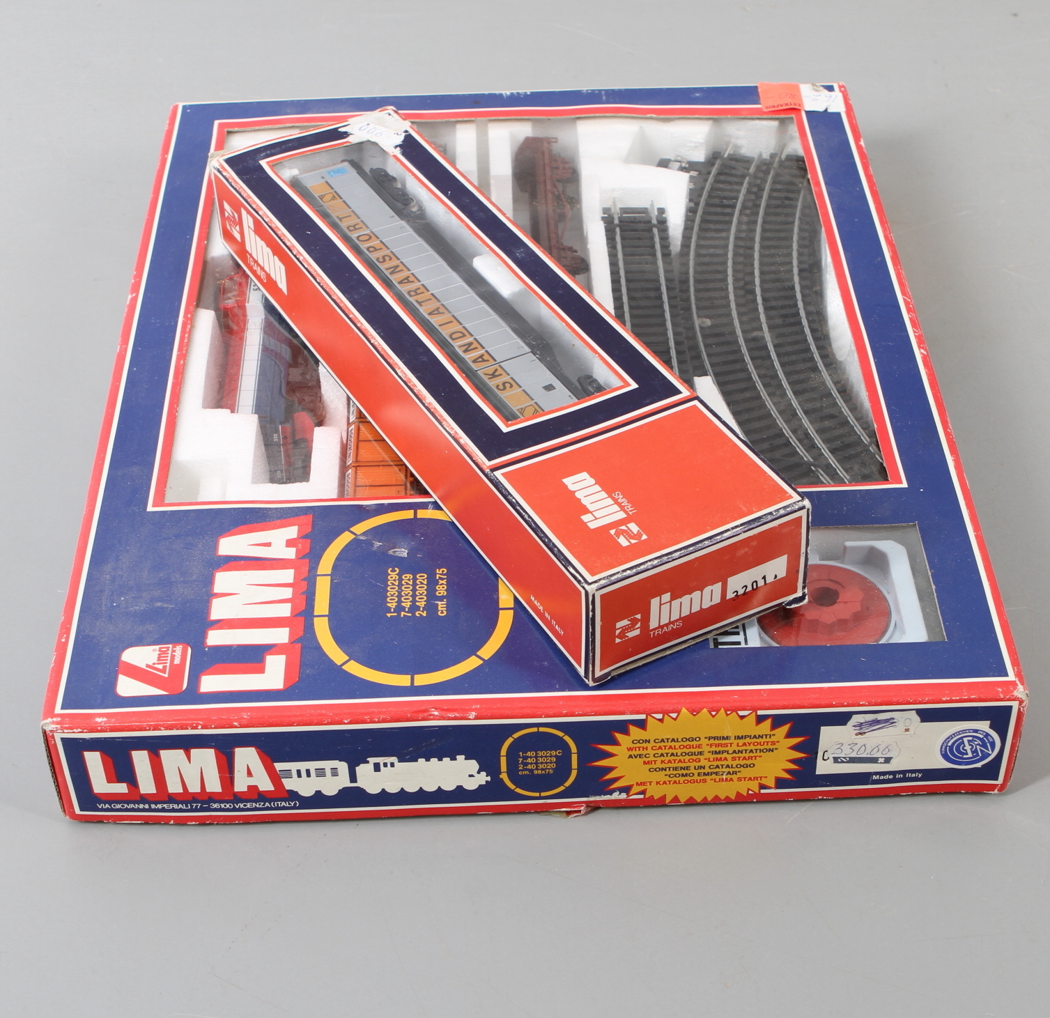 Images for 236760. MODEL TRAIN LIMA. Swedish kit with T43, a trolley ...