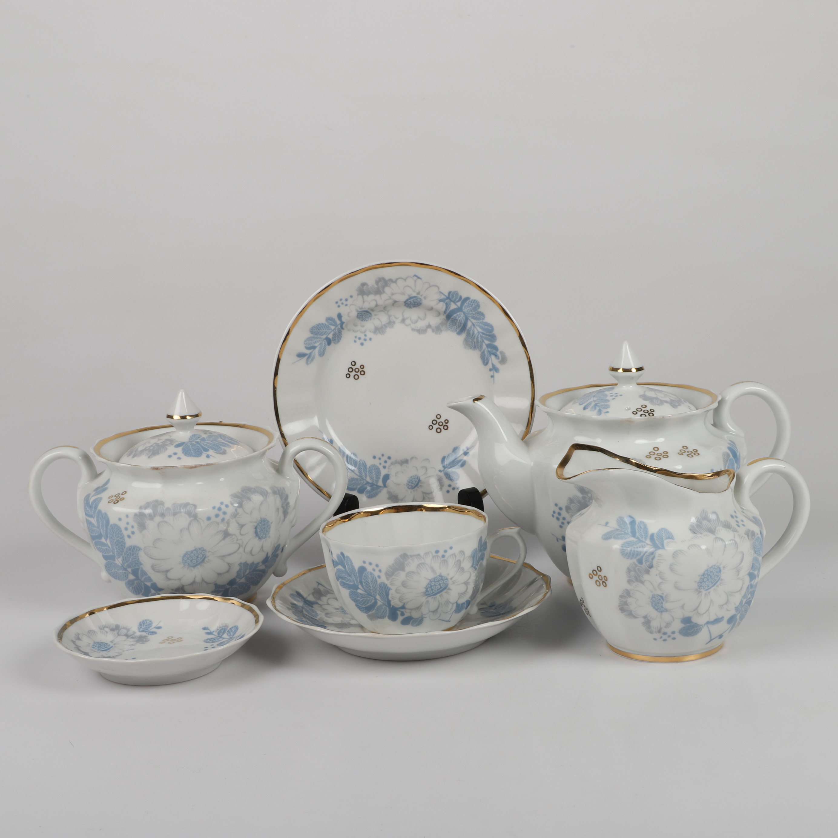 Images for 2370814. TEA SERVICE, 27 pieces, porcelain, Verbilki ...