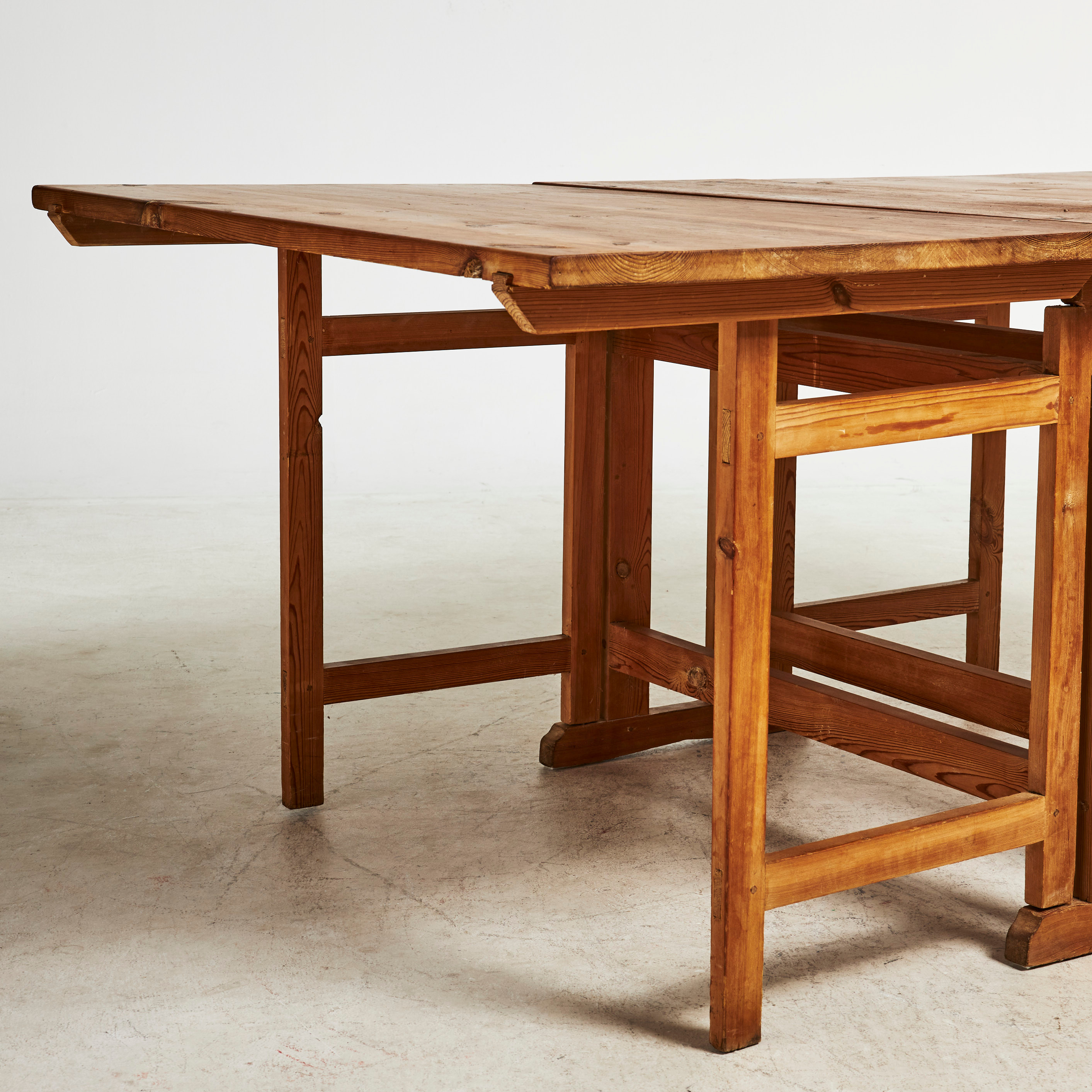 Images for 2374060. BREAKING TABLE, double gates with 2 folding discs ...