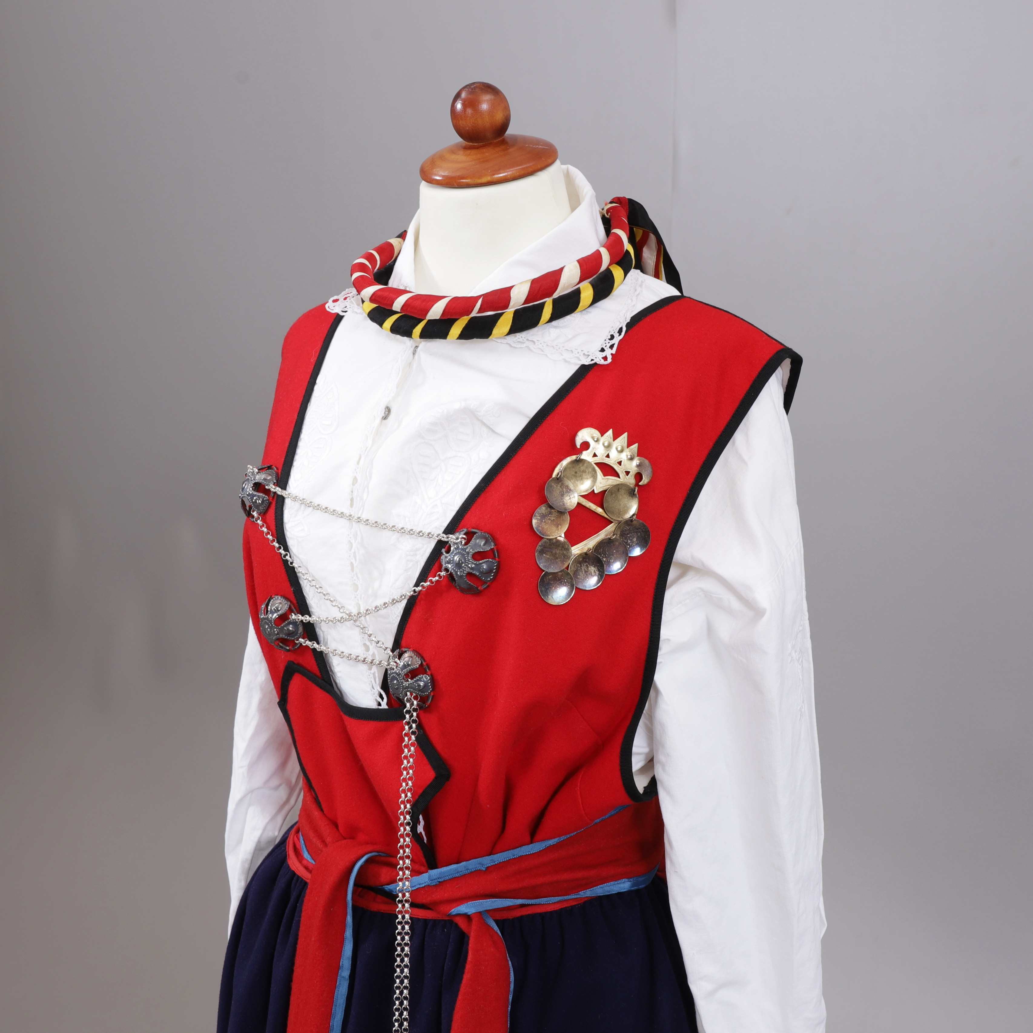 Images for 2376426. HOST SUIT with silver jewellery, 7 parts, 1955 ...