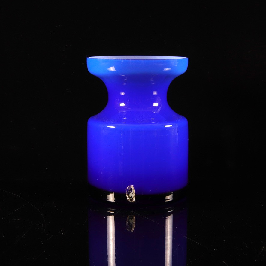 Images for 2392082. VAS, glass Po Ström, Alsterfors Glasbruk. - Auctionet