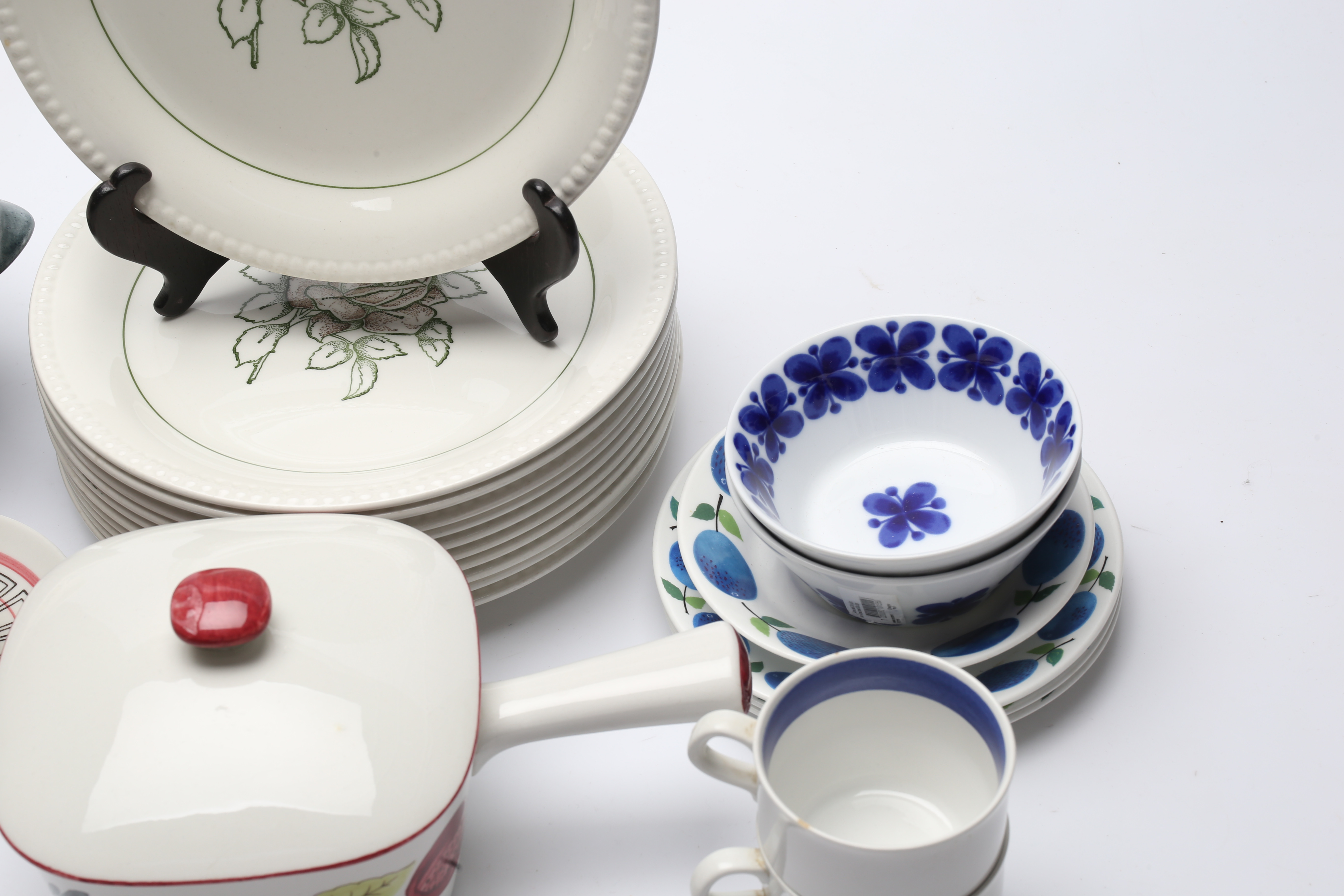 Images for 2398235. SERVICE PARTS, Gustavsberg, Gefle, Rörstrand. - Auctionet