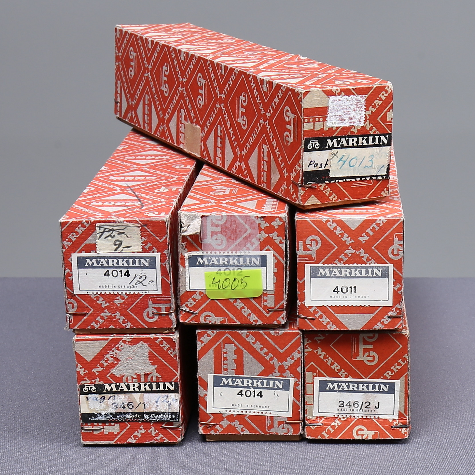 Images for 2402035. MÄRKLIN 7 346 wagons, Schürzenwagen, original boxes ...