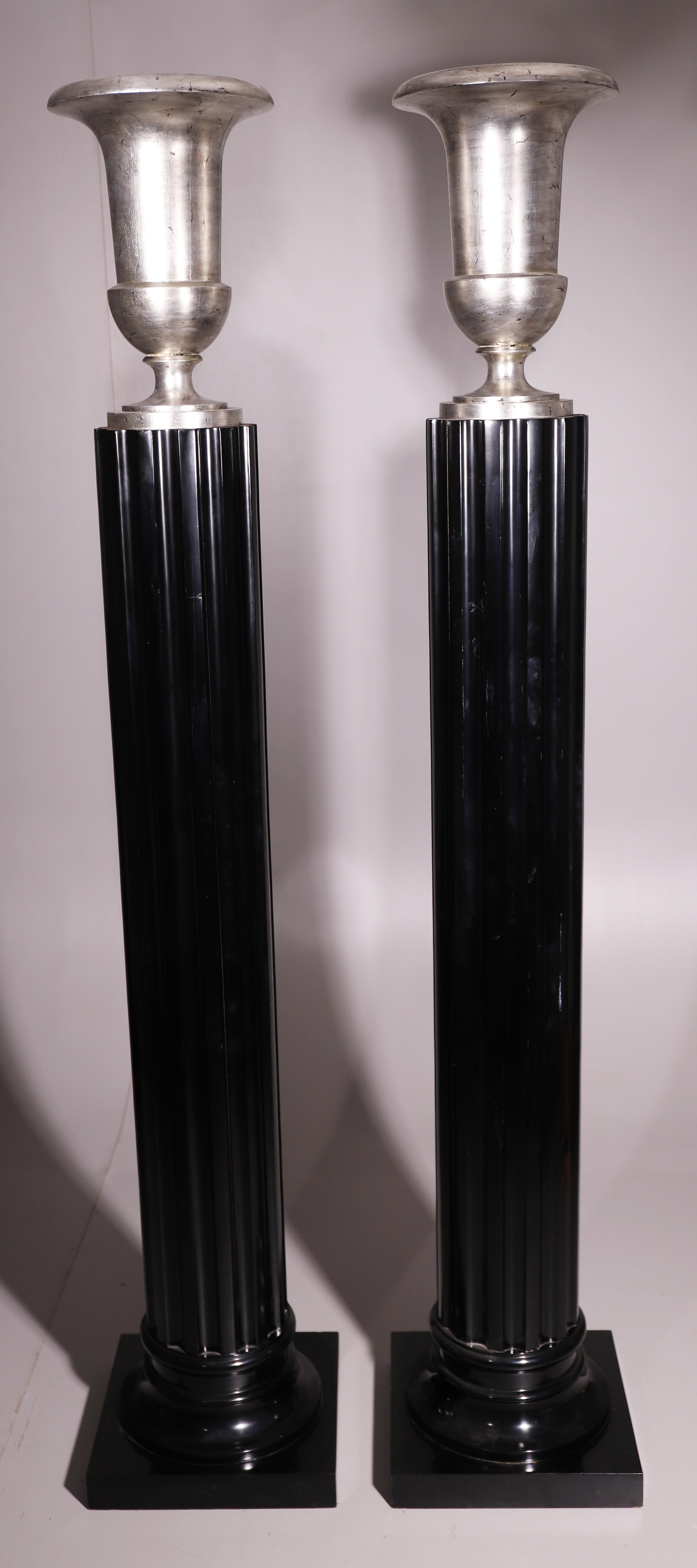 Images for 2409940. PAIR OF COLUMNS WITH WOODEN RECEIPT CUPS. - Auctionet