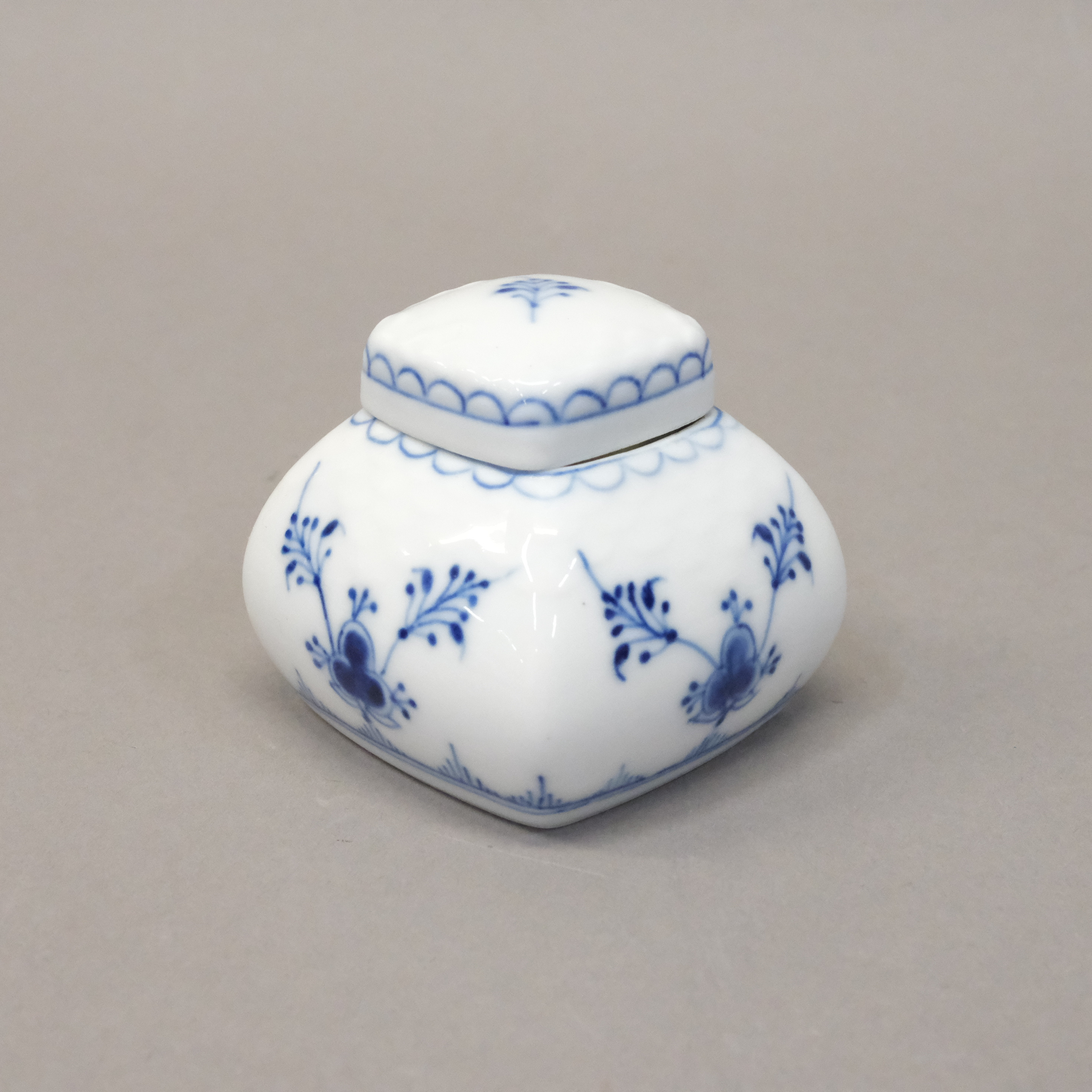 Bilder för 2416148. FIGURIN, "THE SANDMAN", HENNING SEIDELIN, BING ...