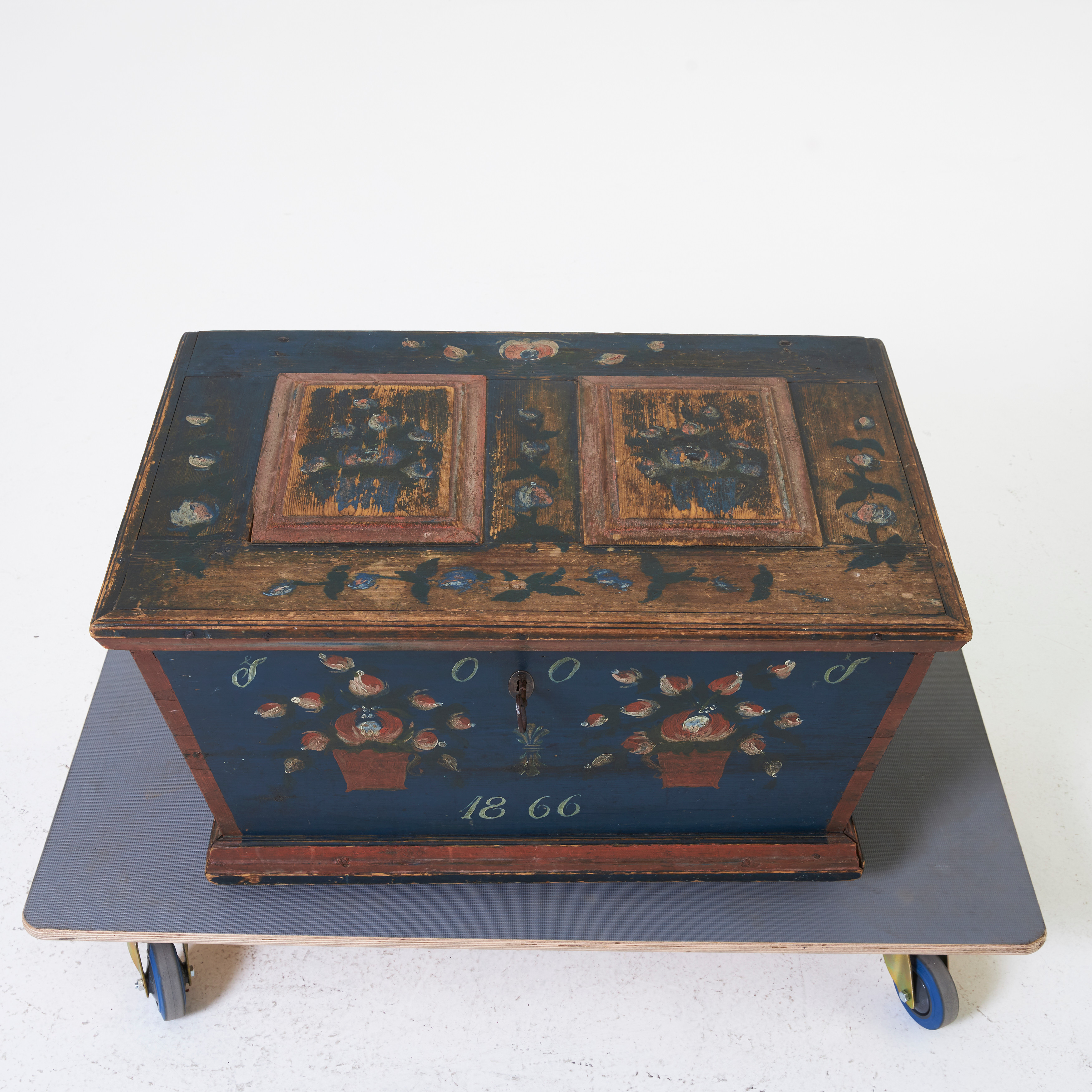 Bilder för 2425775. KISTA, allmoge, Delsbo, Hälsingland, bär dateringen ...