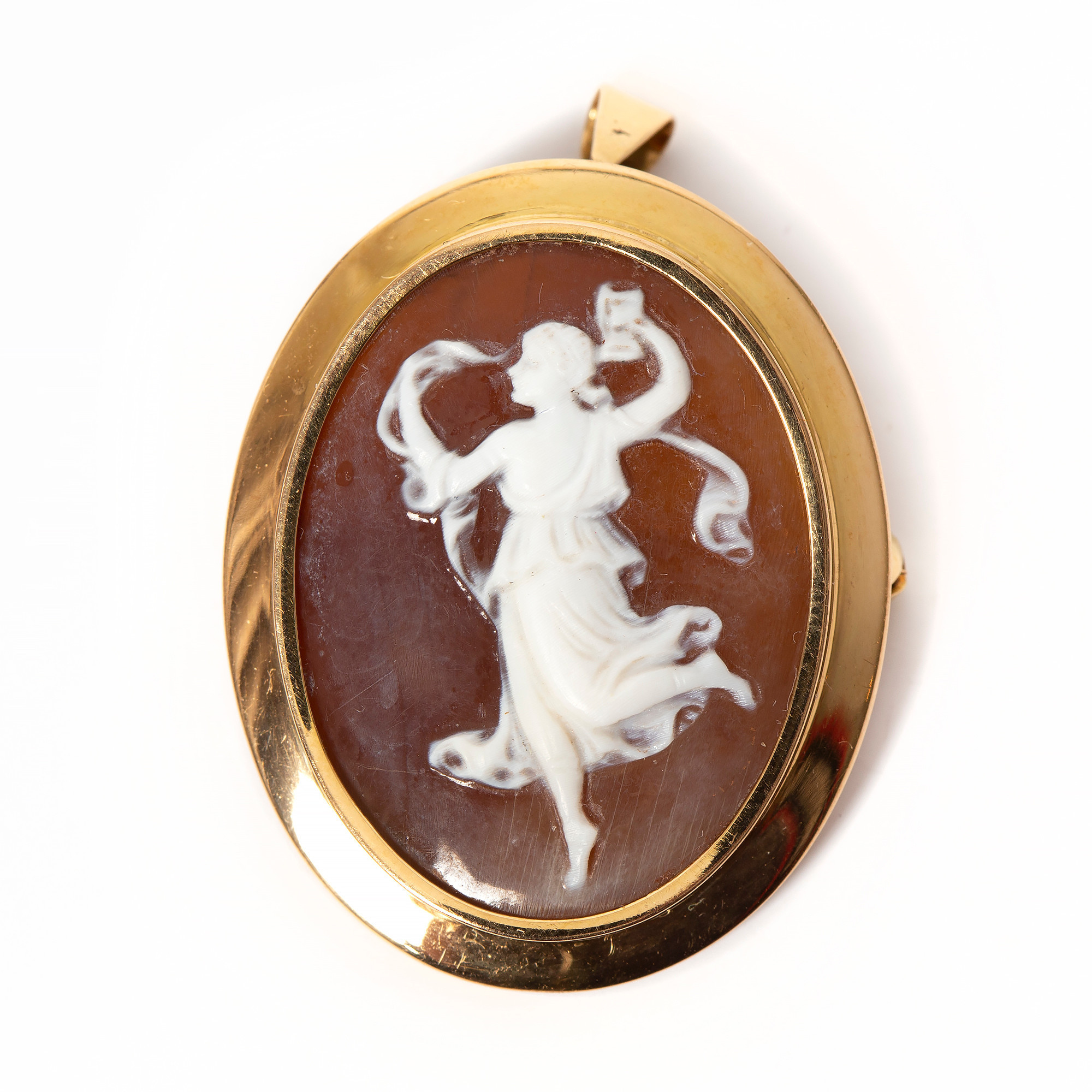 Images for 2426424. BROOCH / PENDANT, 18K gold with carved seashell ...
