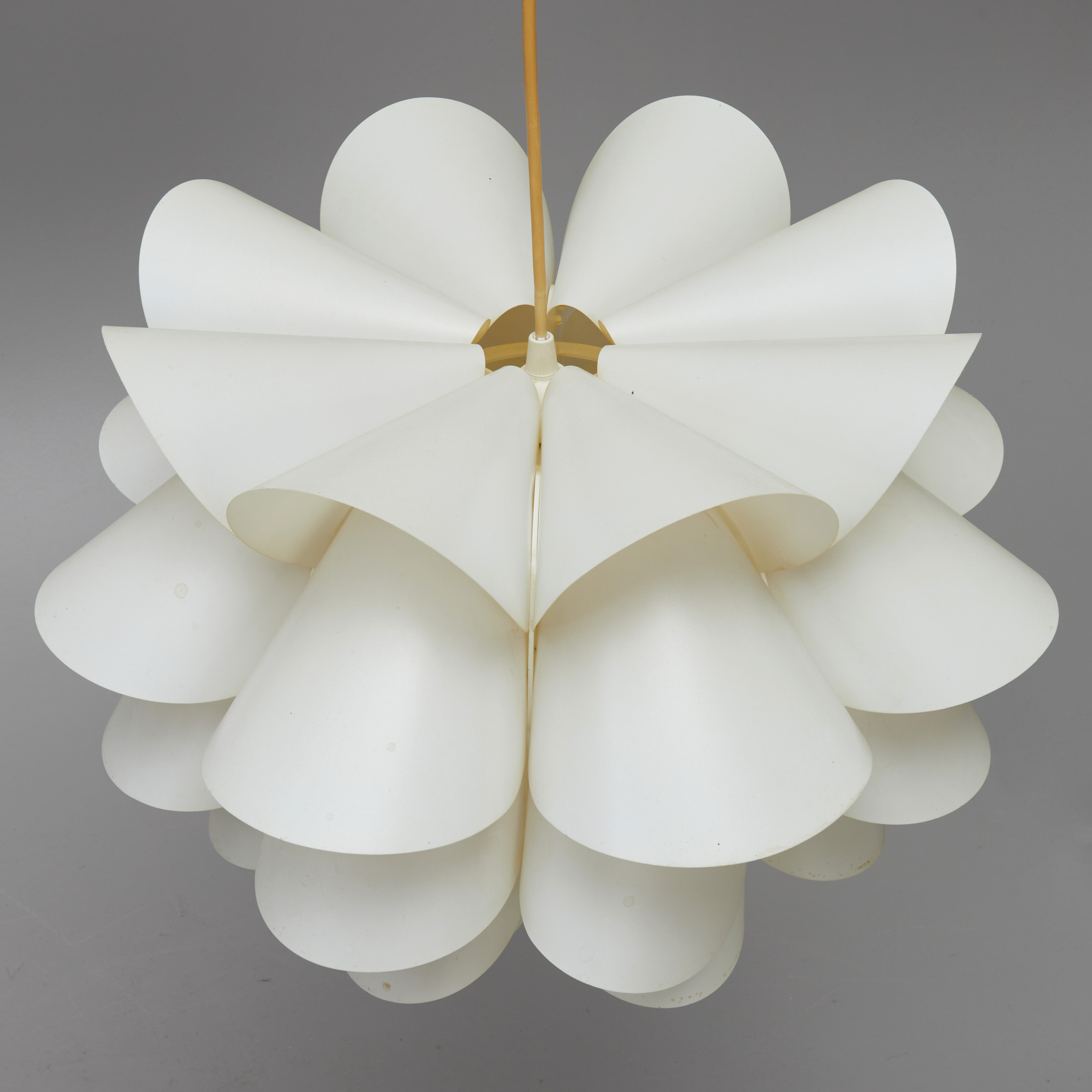 TAKLAMPA, plast, 1960/70-tal. Belysning & Lampor - Taklampor - Auctionet