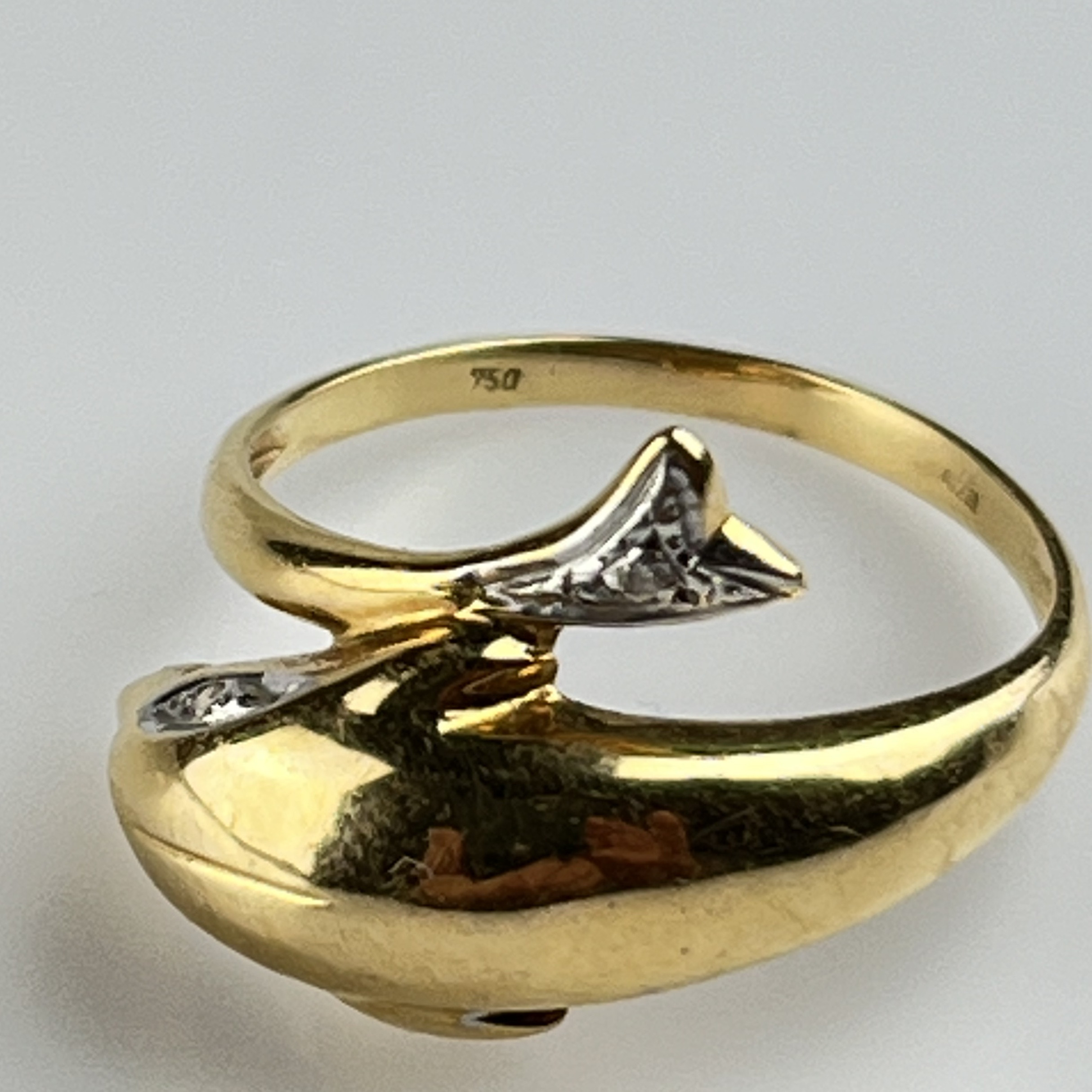 Images for 2441929. RING, gold 18k, fake stones. - Auctionet