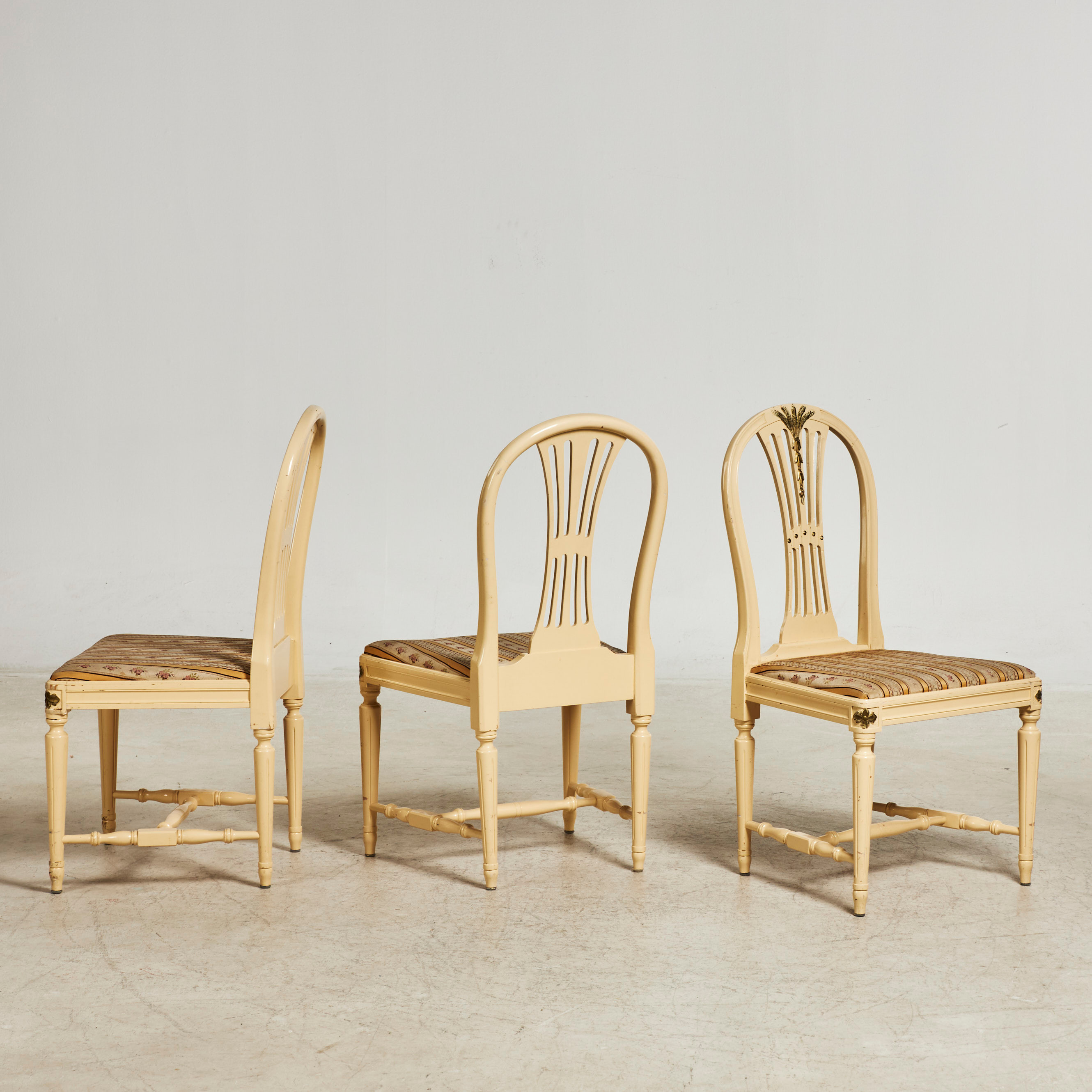 Bilder för 2451059. STOLAR, 8 st, "Axet", gustaviansk stil, 1900-talets ...