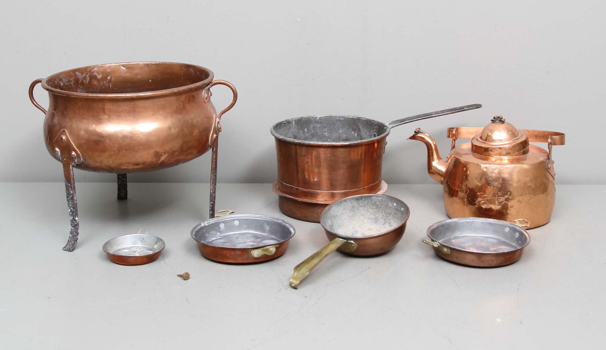 COPPER ITEMS, 7 parts, 1800-1900s. Silver & Metals - Pewter, Brass ...