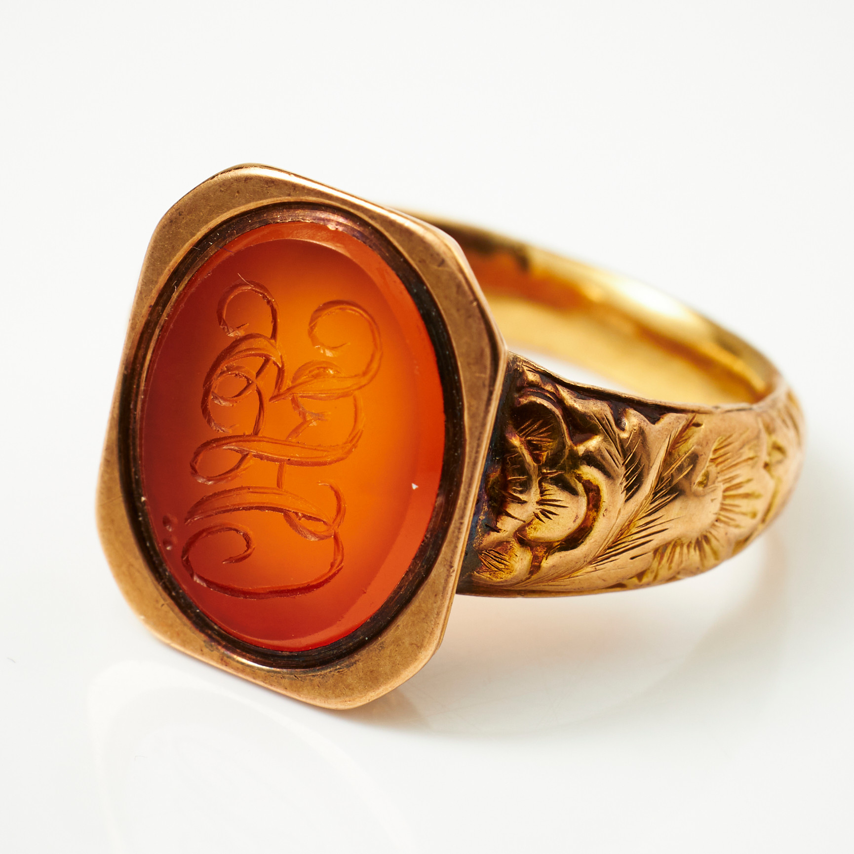 Images for 2460469. SIGILL RING, 18k gold, engraved carnelian with ...