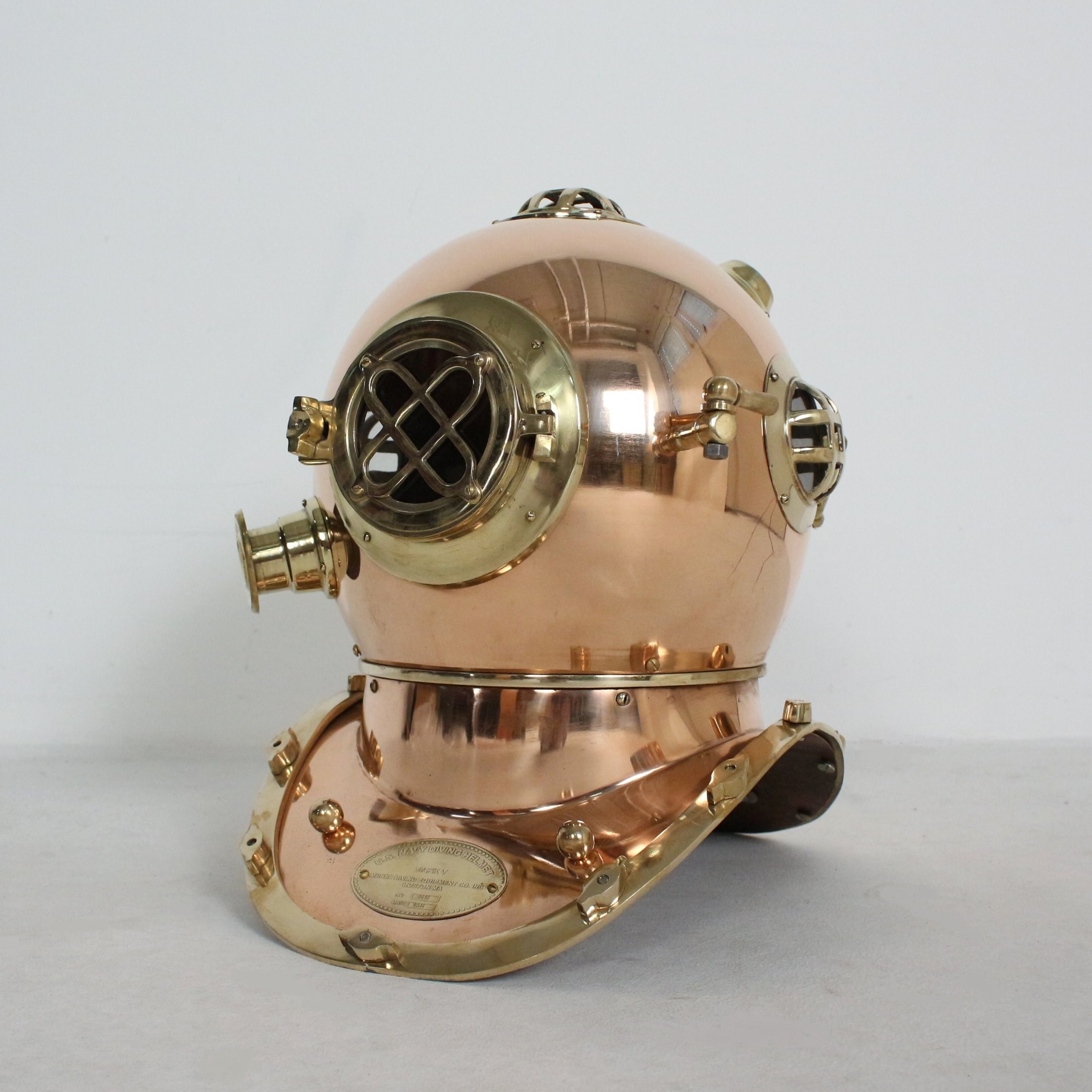 Images for 2476702. DIVING HELMET 'US Navy Diving Helmet', metal ...