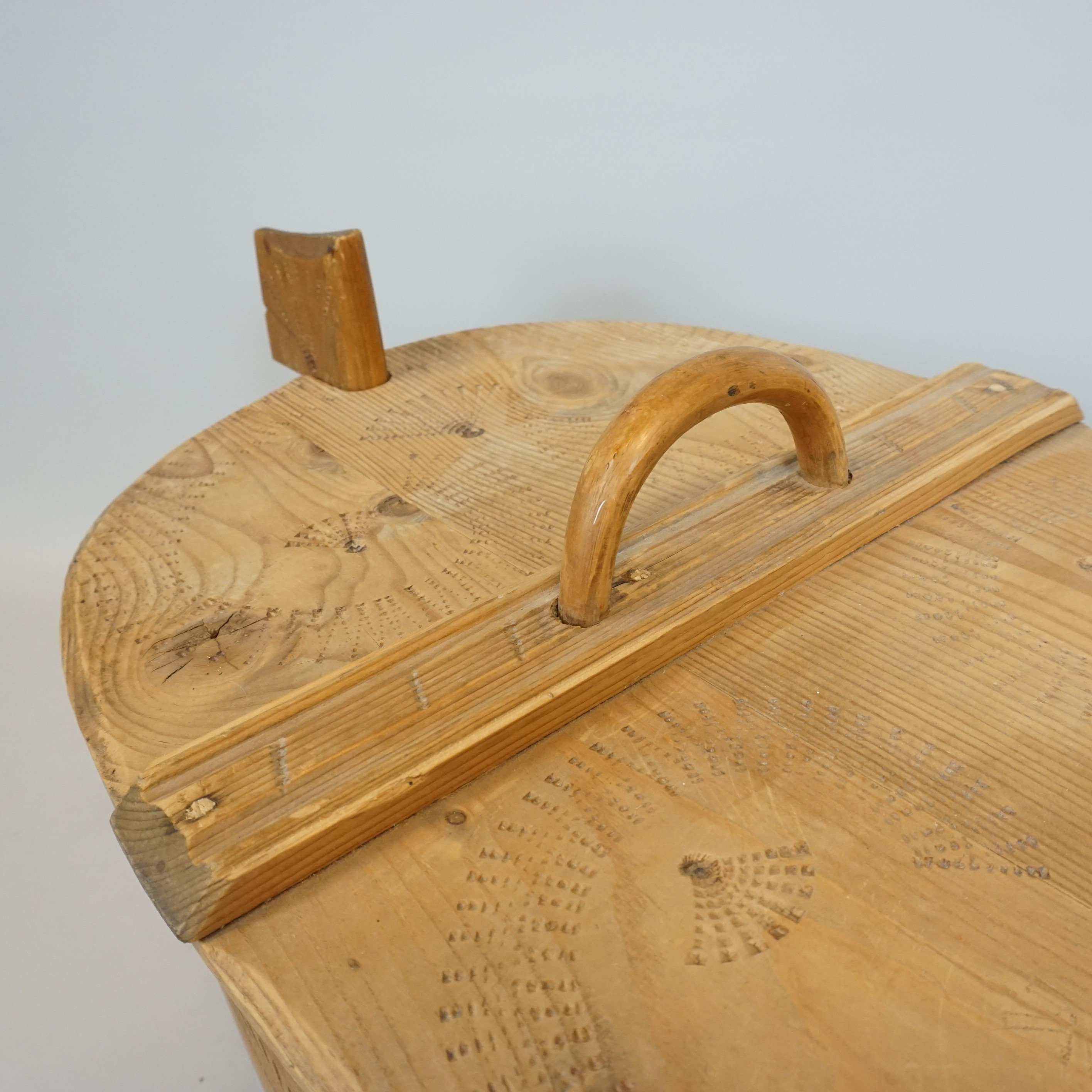 SVEPASK, trä, allmoge, 1800-tal. Allmoge - Skålar & Skrin - Auctionet