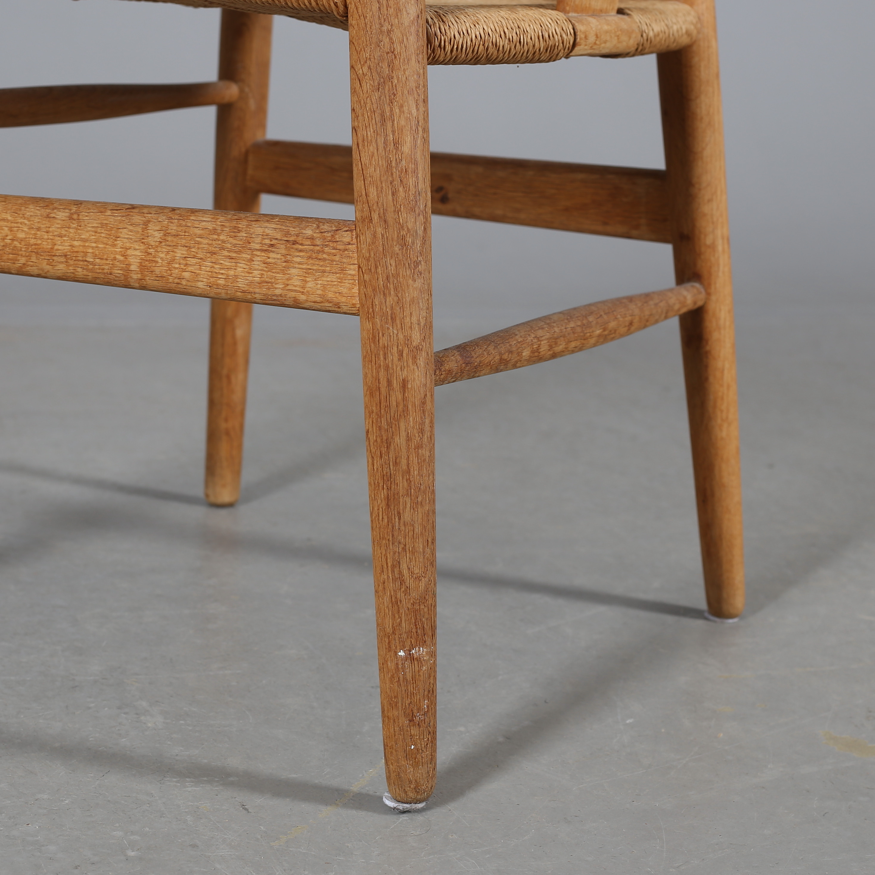 Bilder för 2501599. HANS J. WEGNER. Karmstolar, 4 st, "CH-24", även ...