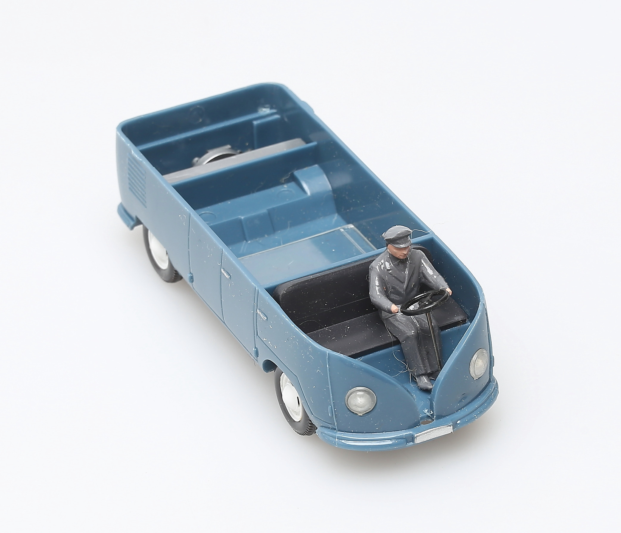 Images for 2505262. WIKING VW bus, split undercarriage and upper body, original box. - Auctionet