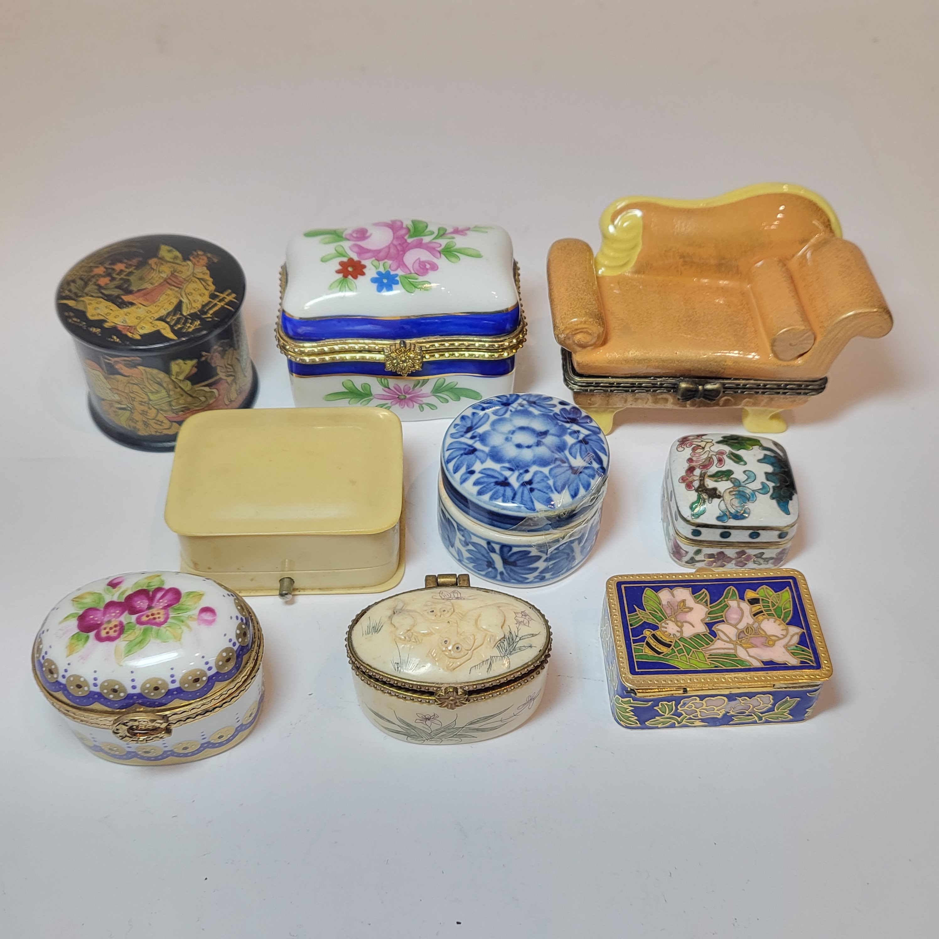 Images for 2511132. COLLECTION OF 9 PILL BOXES IN PORCELAIN, ORIENTAL ...