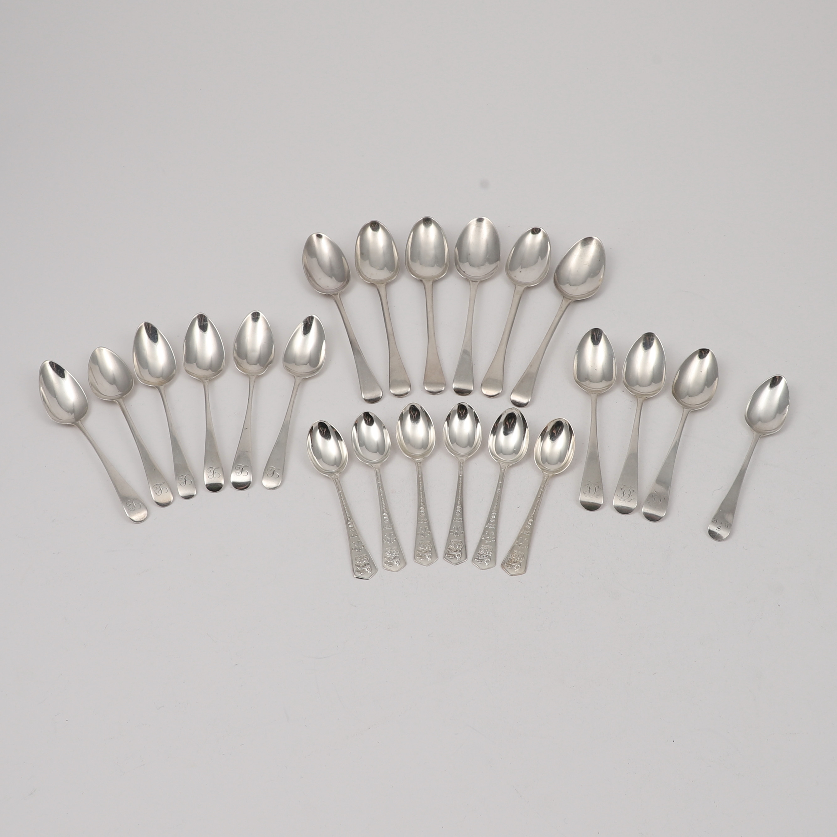 Images for 2529613. A SET OF SIX EDWARD VIII CORONATION SPOONS. - Auctionet