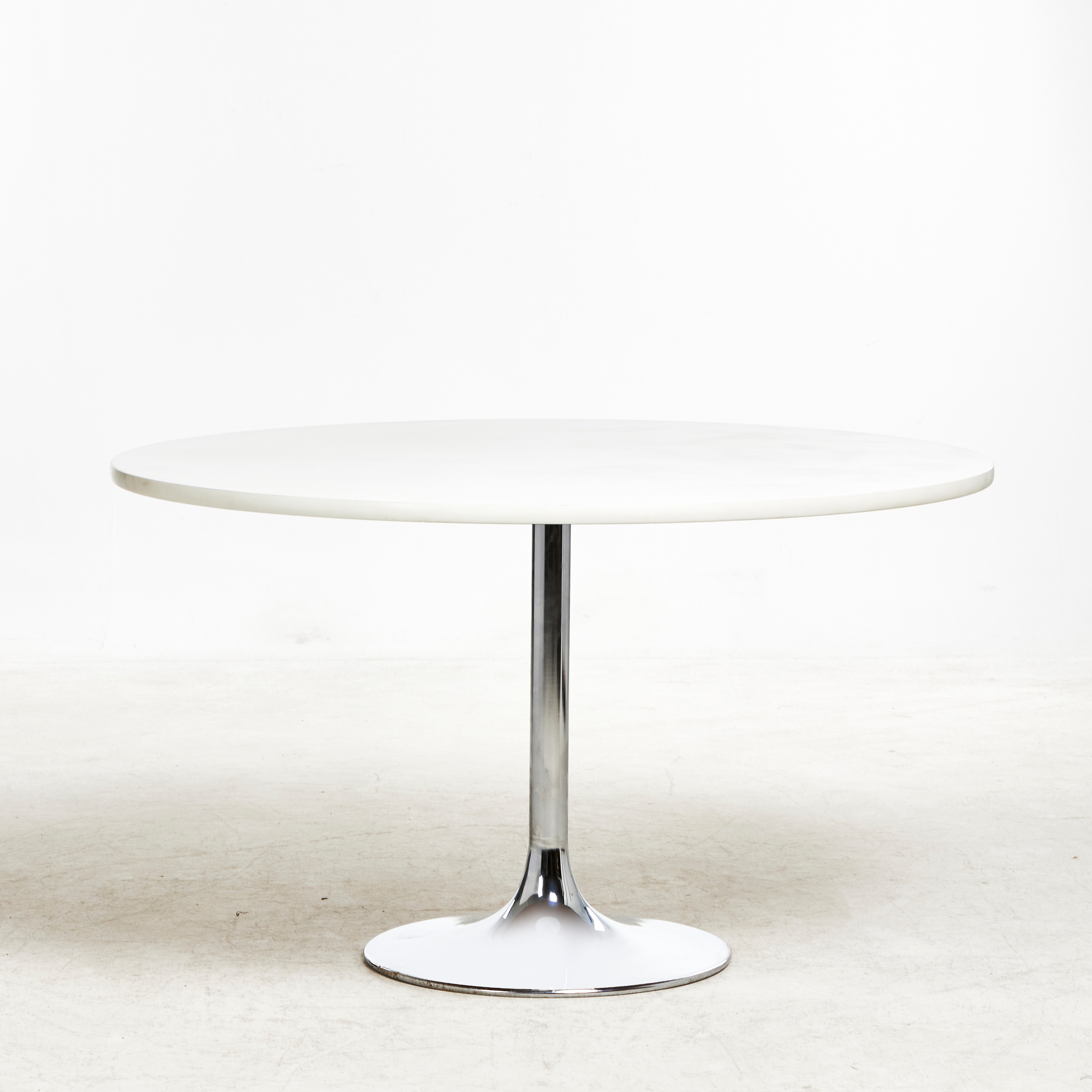 Bilder för 2529916. JOHANSSON DESIGN, bord, samtida, underrede i kromad ...