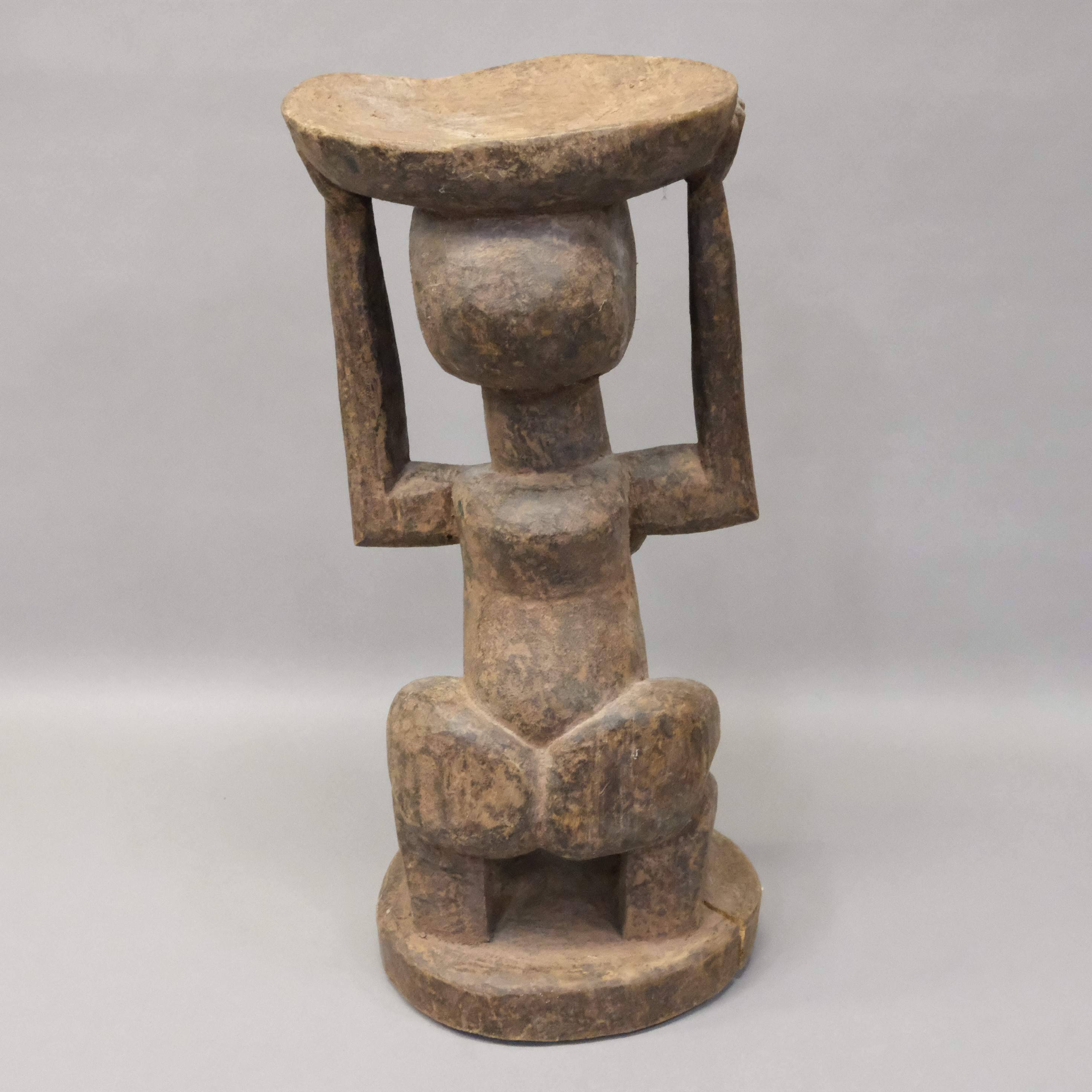 PALL, ZULU, KARVAT TRÄ. Etnografika - Auctionet