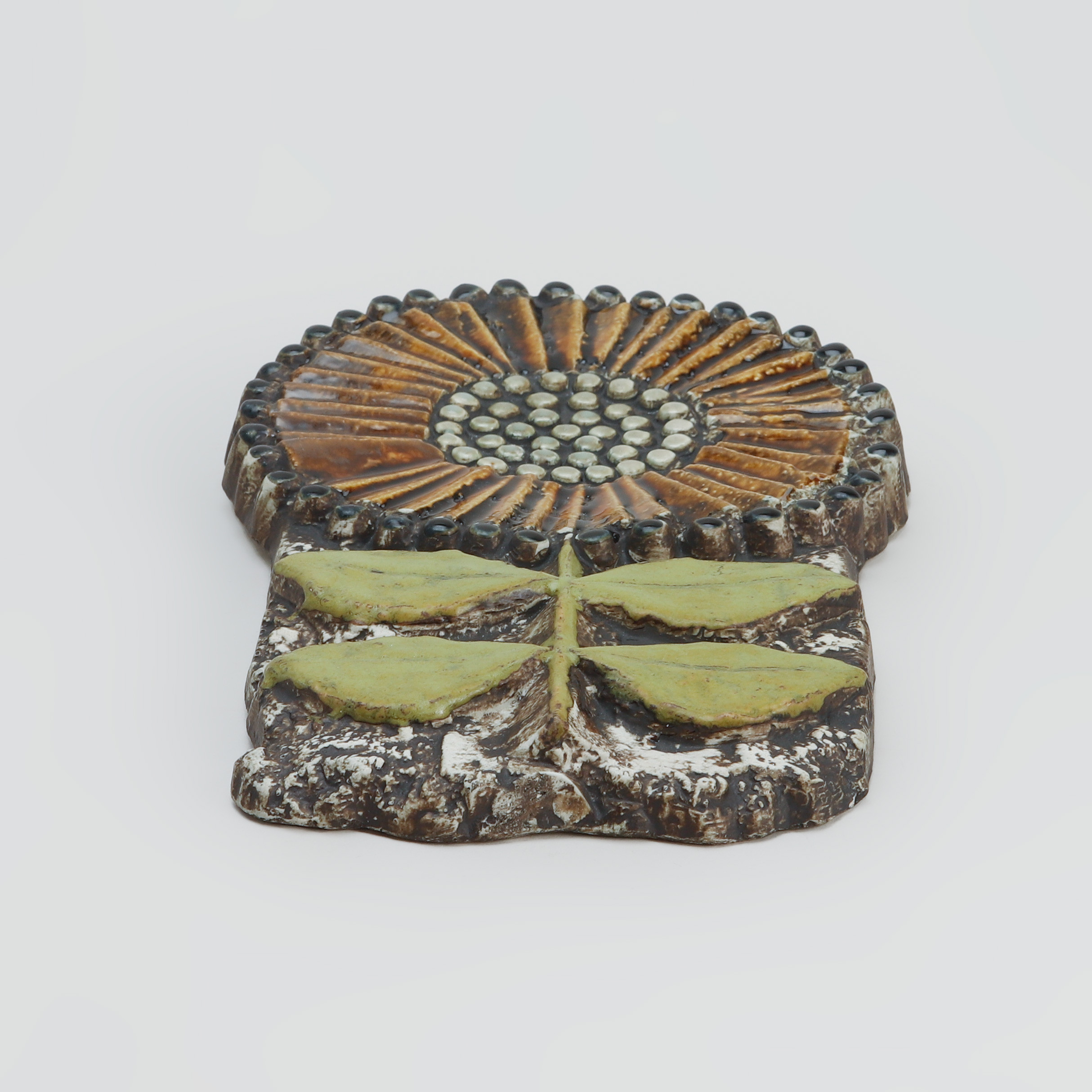 Images for 2547069. LISA LARSON. Wall plate, sunflower, stoneware ...