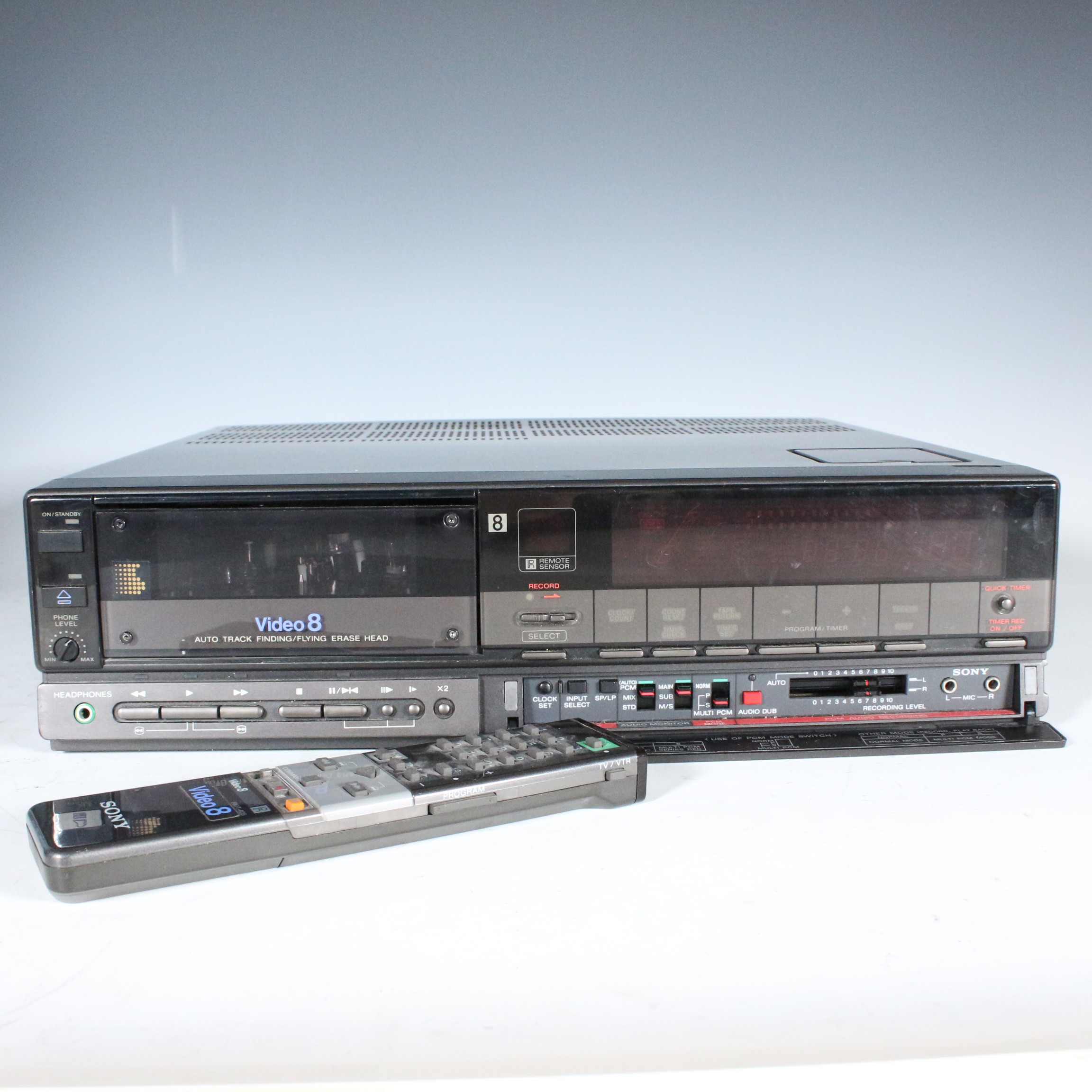 Images for 2550629. Sony EV-S700 ES Video Recorder Video 8. - Auctionet