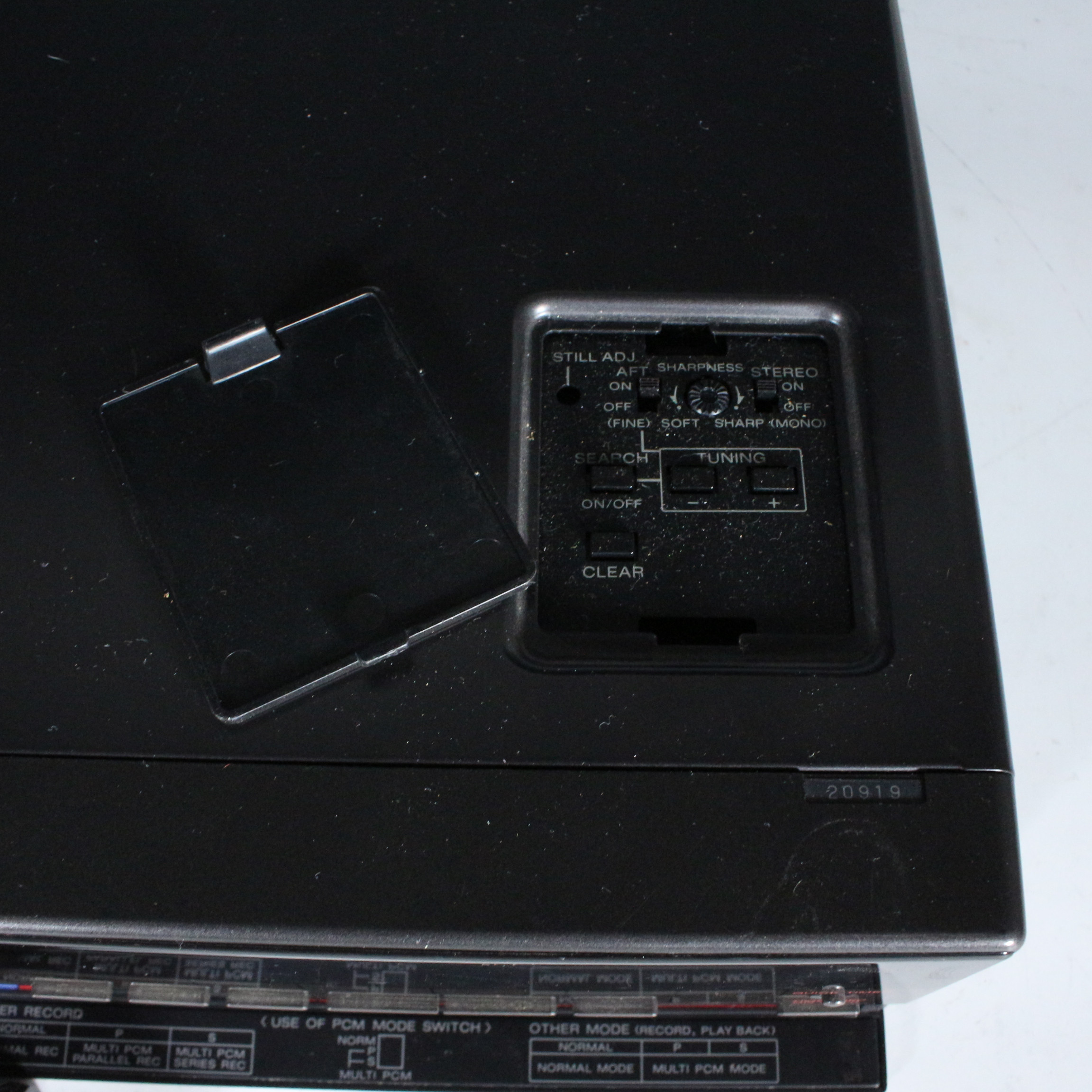 Images for 2550629. Sony EV-S700 ES Video Recorder Video 8. - Auctionet