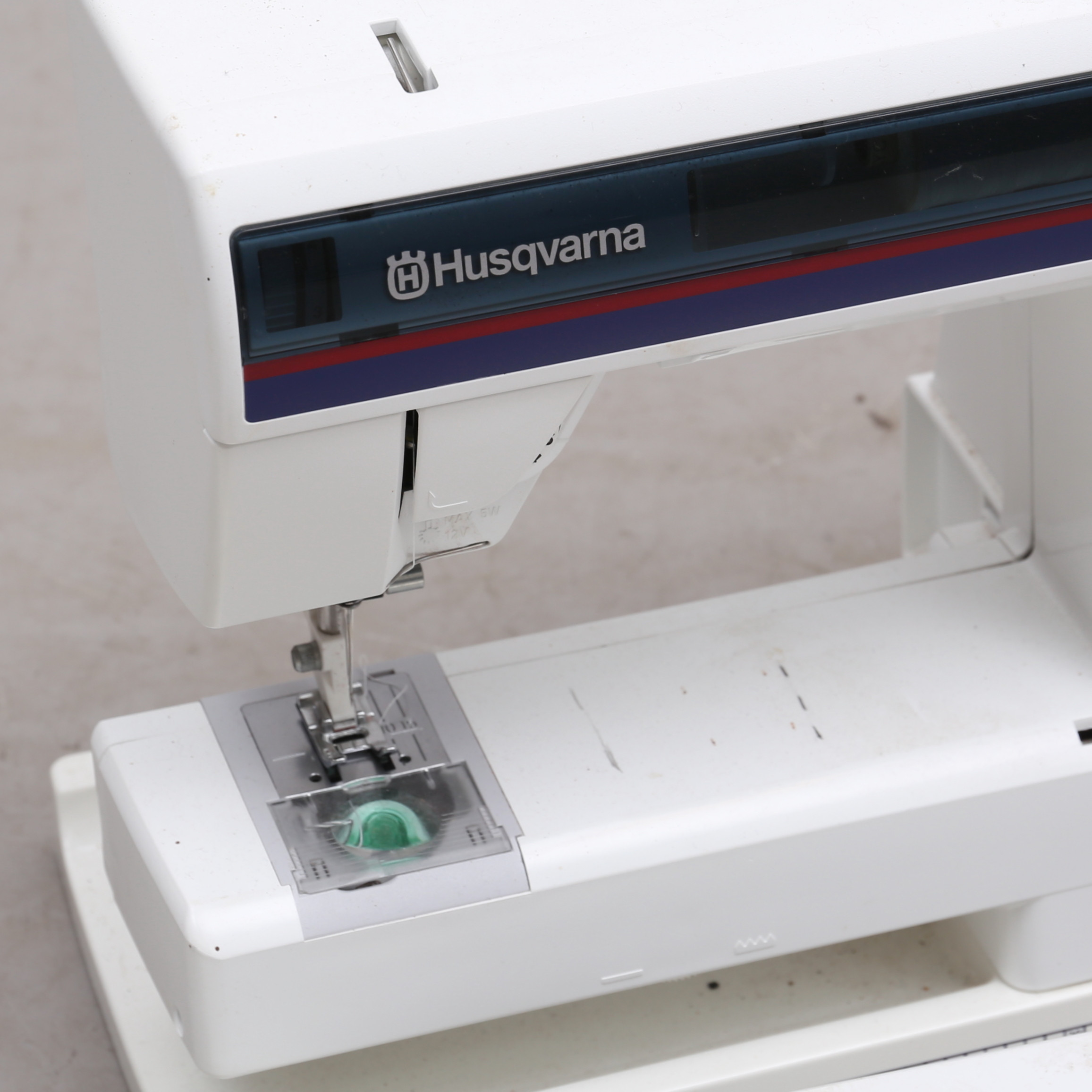 Images for 2550928. SEWING MACHINE, Husqvarna Viking Rose. - Auctionet