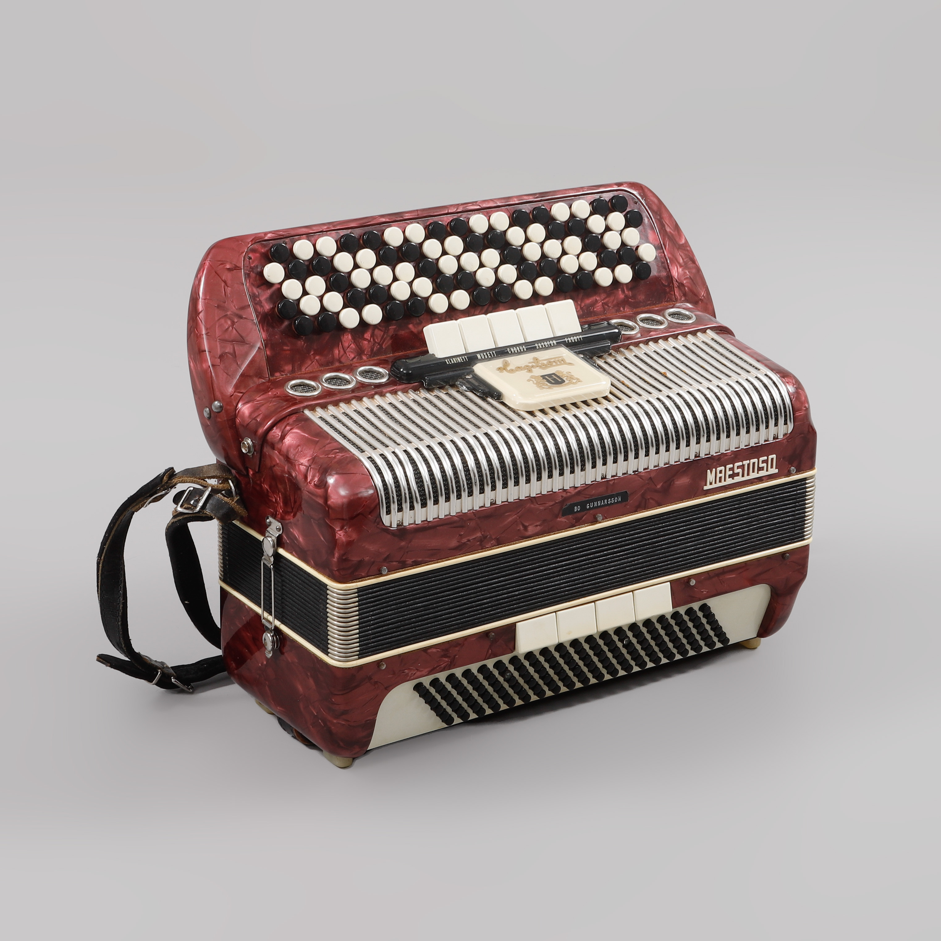 DRAGSPEL, Hagström, Maestoso. Samlarföremål - Musikinstrument - Auctionet