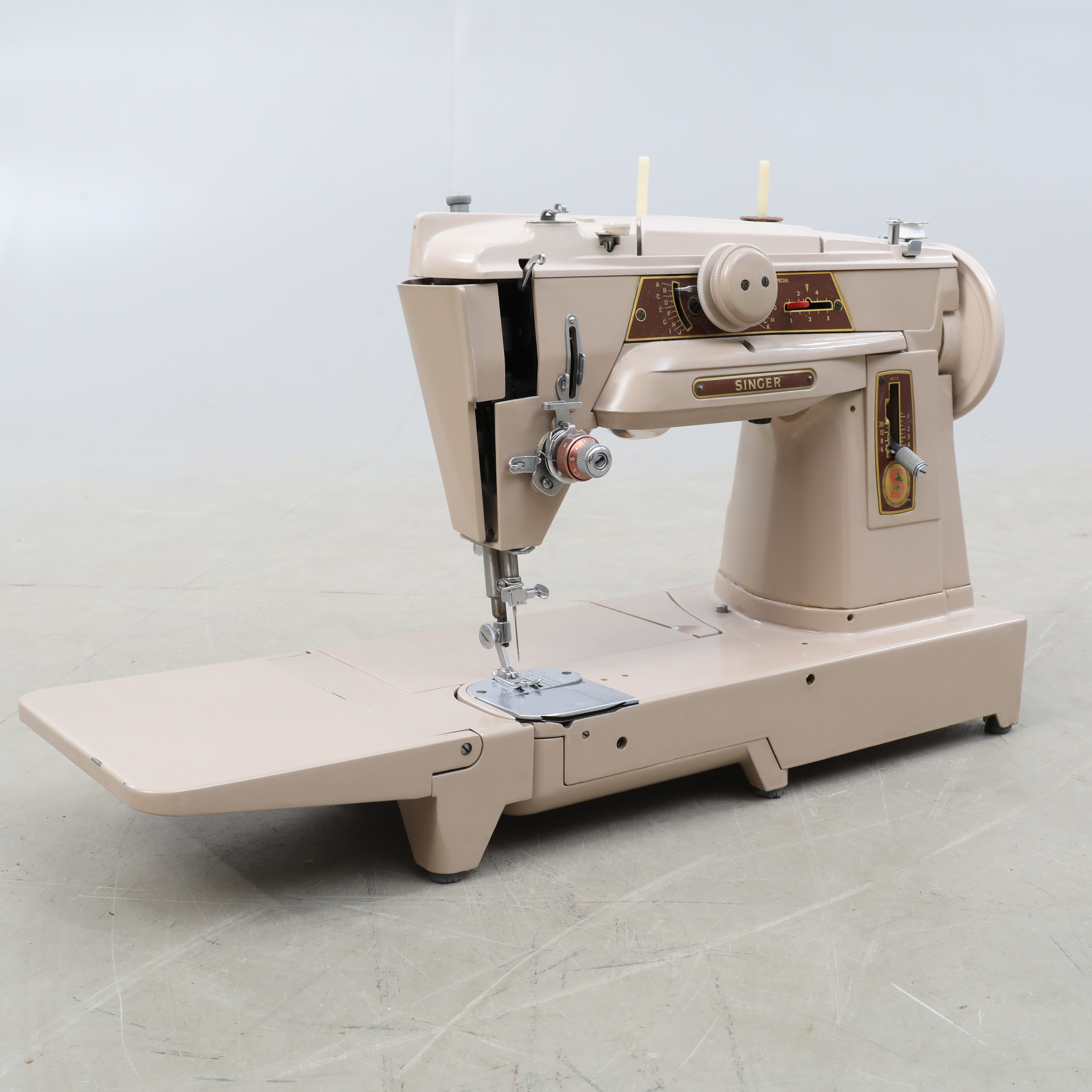 SYMASKIN, Singer. Övrigt - Modern Teknik & Elektronik - Auctionet