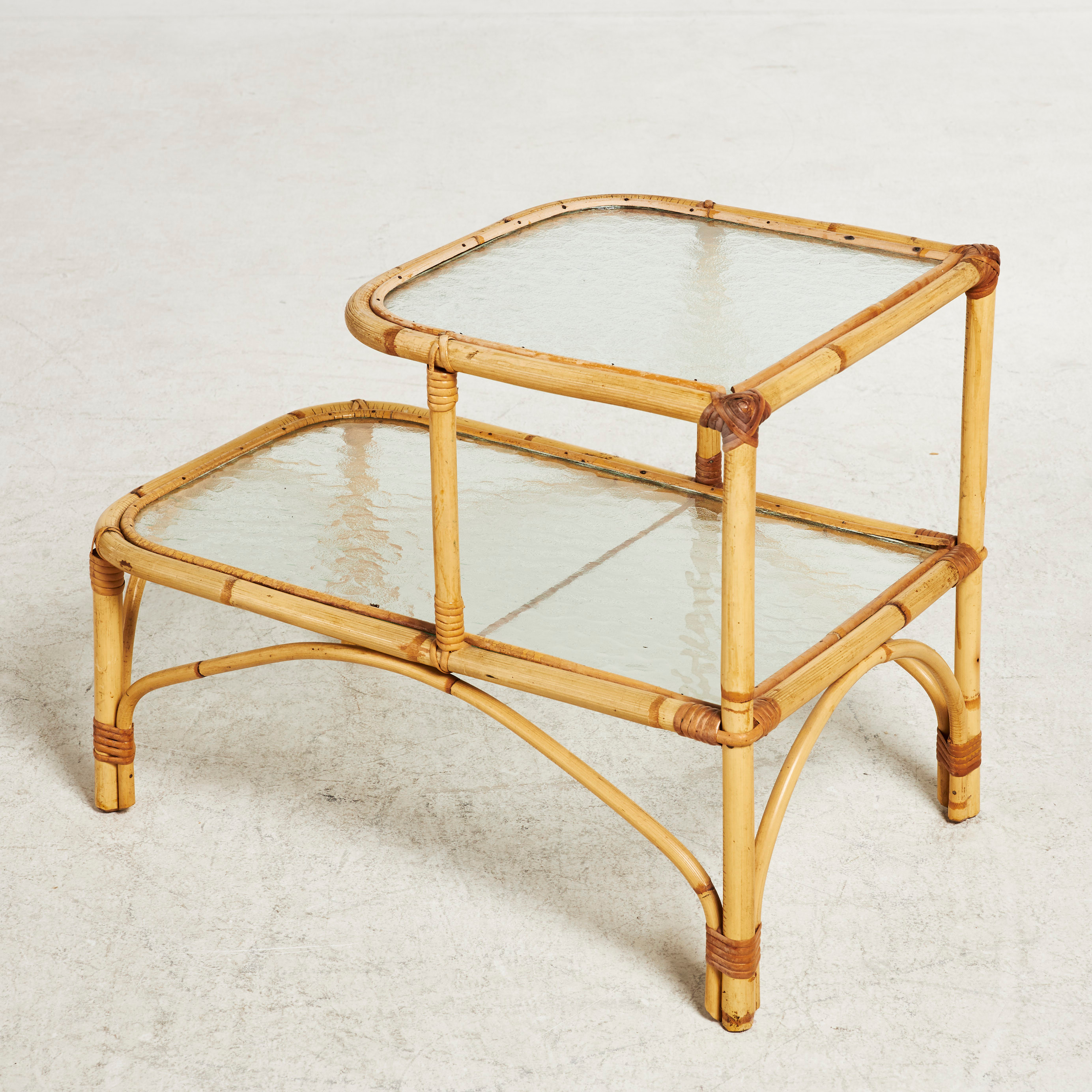 Bilder för 2563333. SIDOBORD / TELEFONBORD, rotting och glas, 1 två ...