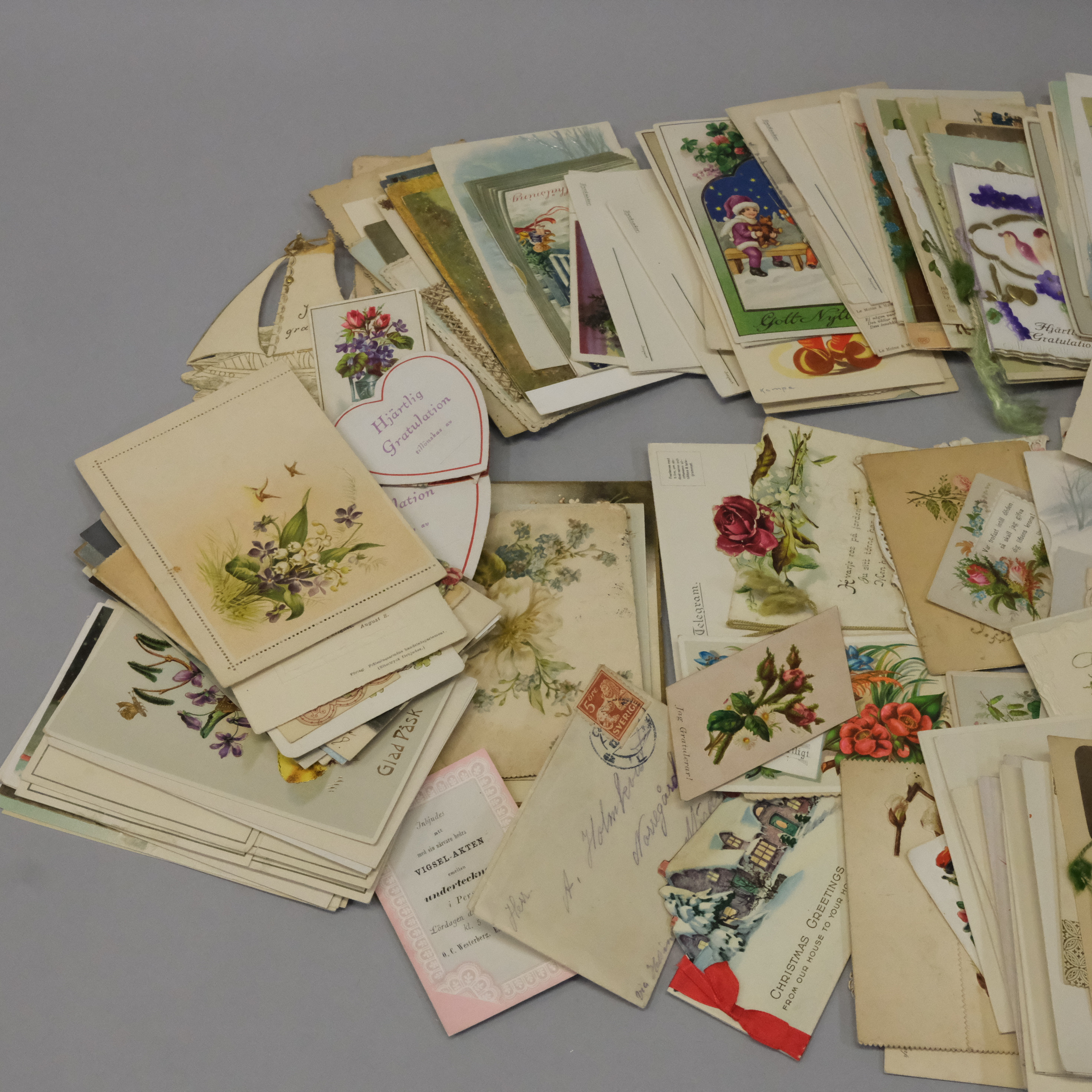 Images for 2581722. HOLIDAY CARDS ETC. APPROXIMATELY 225 CARDS. - Auctionet