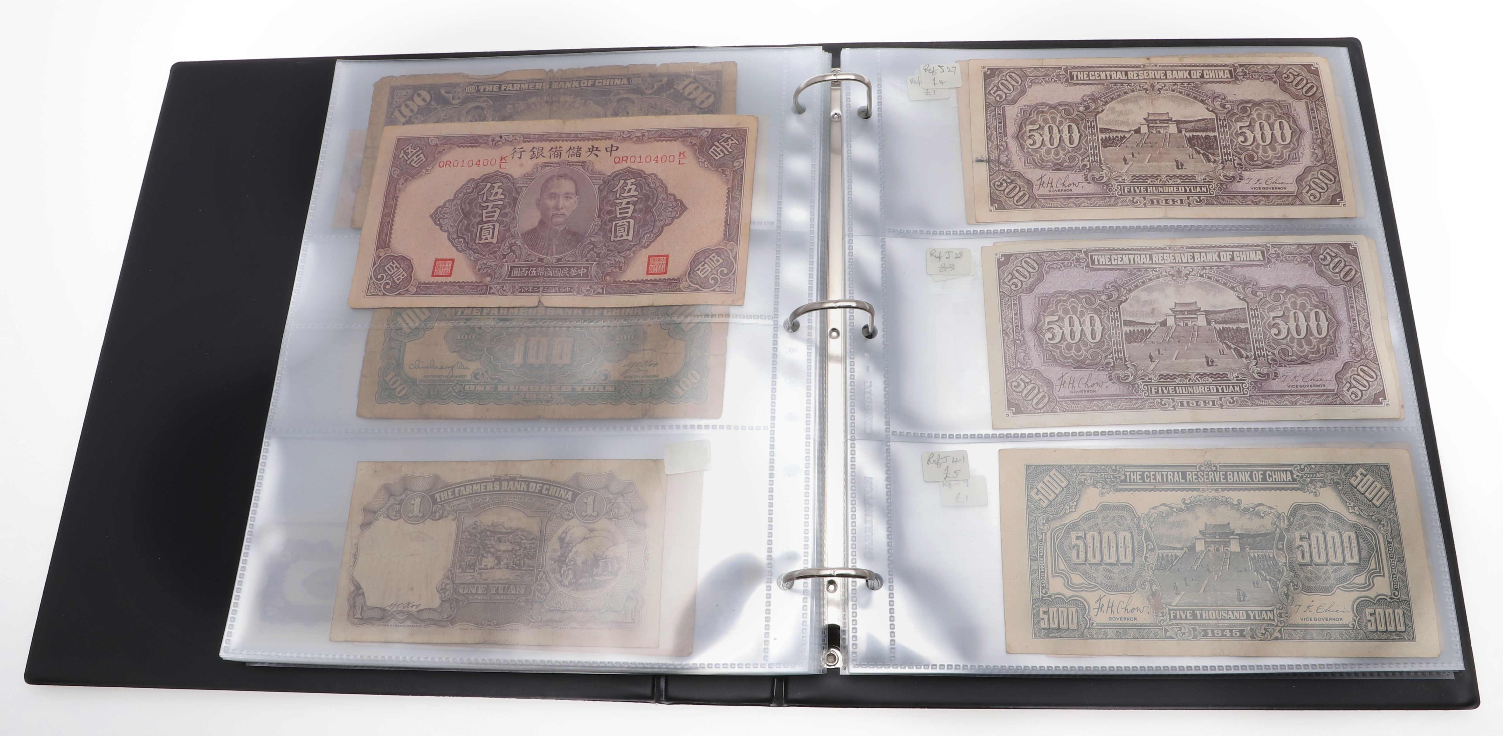 Images for 2589367. TWO ALBUMS OF WORLD BANKNOTES. - Auctionet