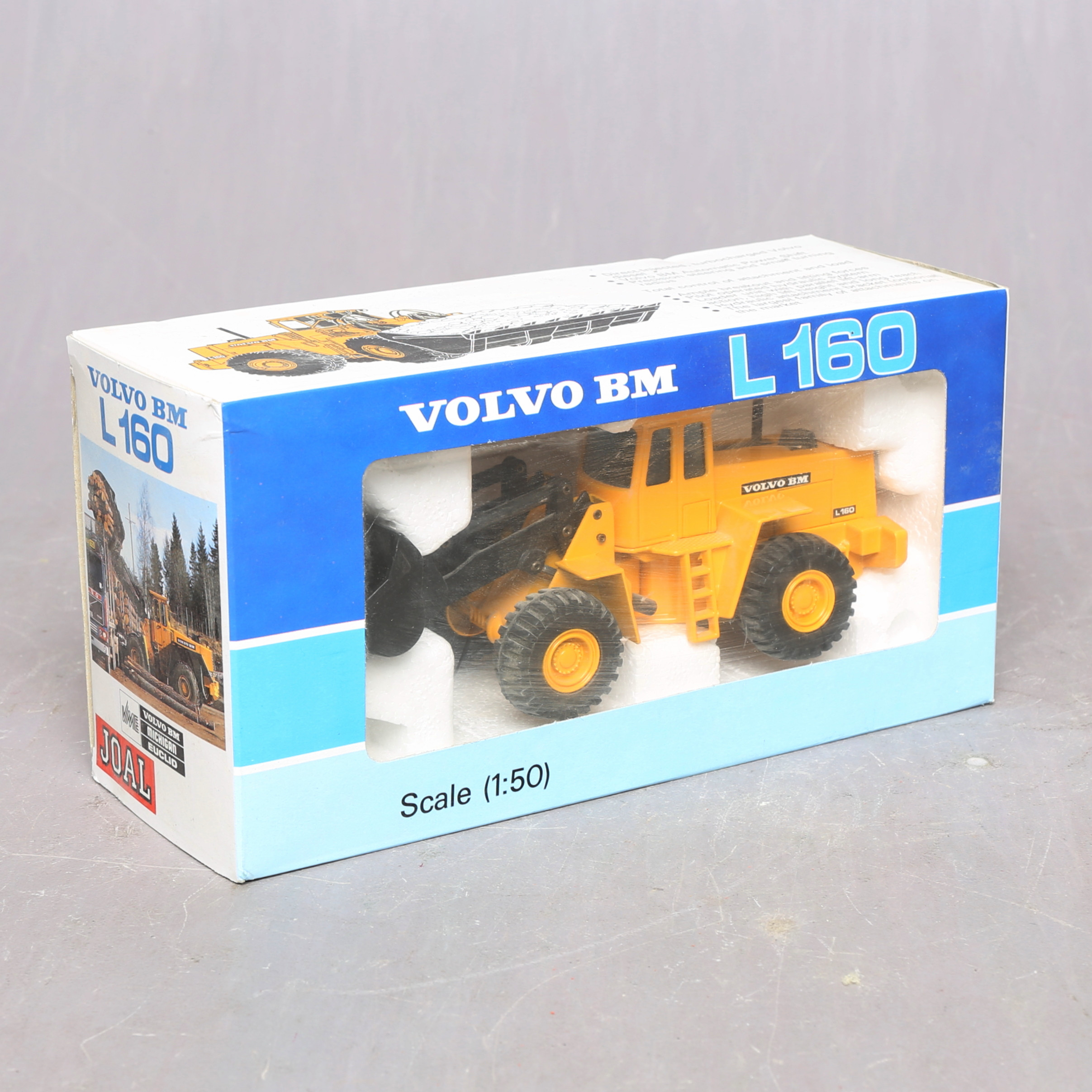 Images for 2600602. VOLVO BM L160, wheel loader, scale 1:50. - Auctionet