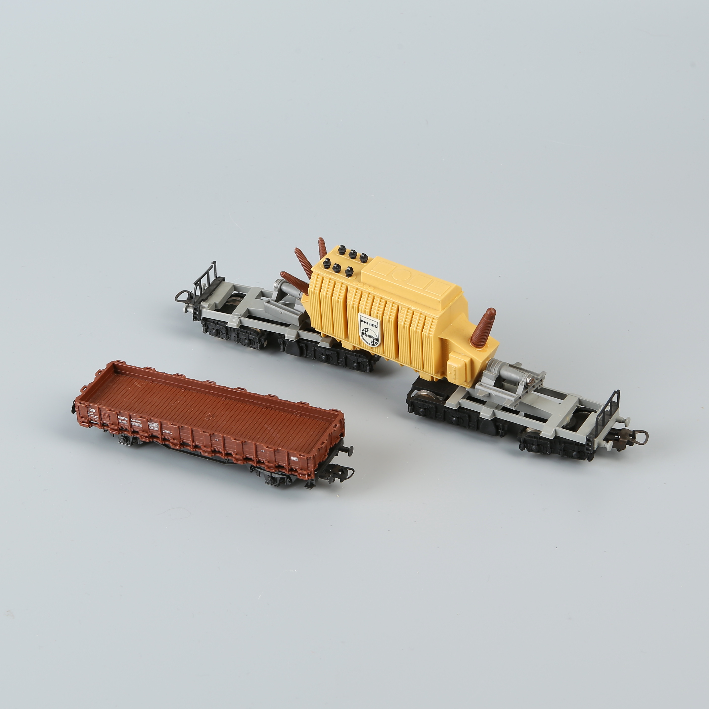 Images for 2604856. ROCO, LILIPUT gear locomotive and 9 wagons, mostly ...