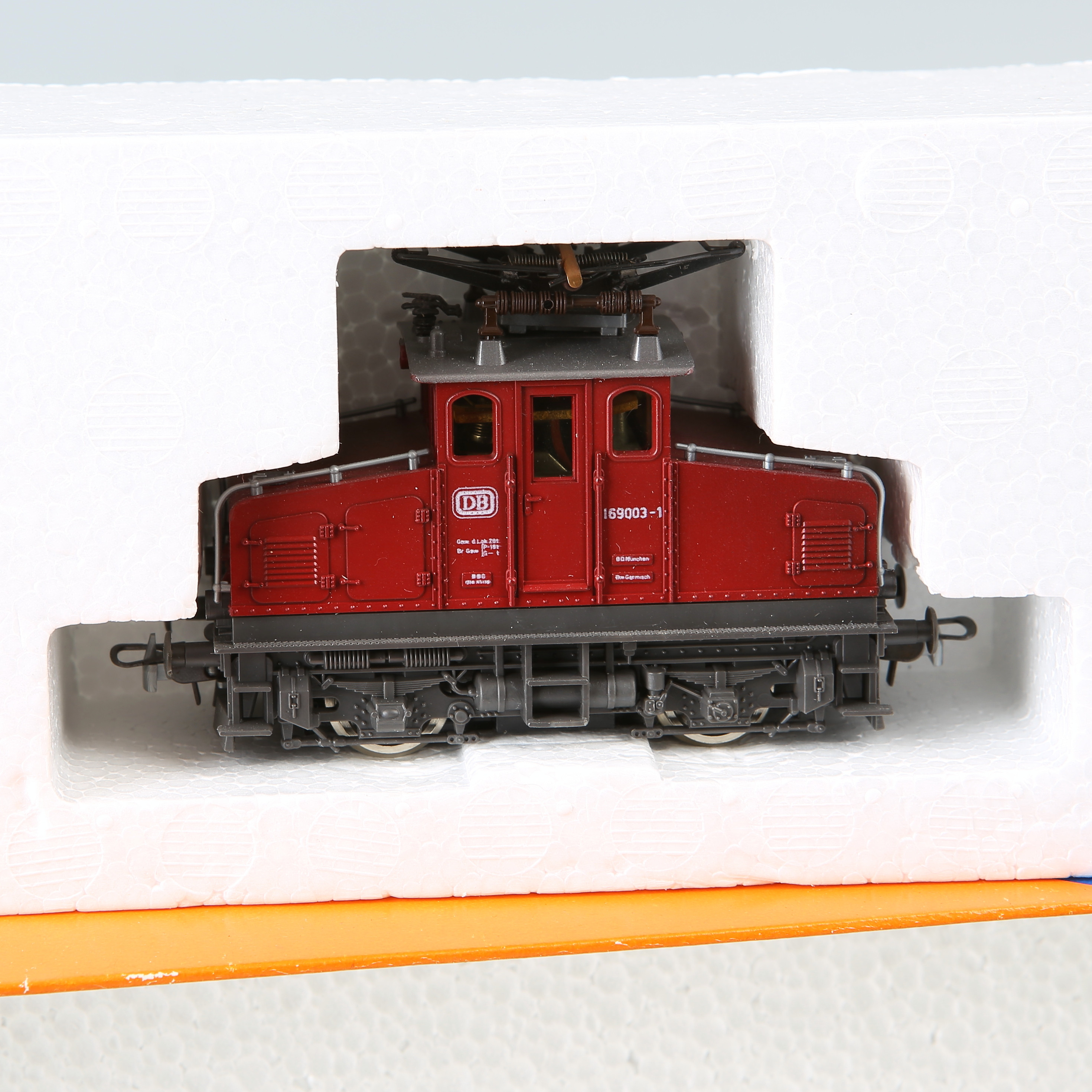 Images for 2604856. ROCO, LILIPUT gear locomotive and 9 wagons, mostly ...