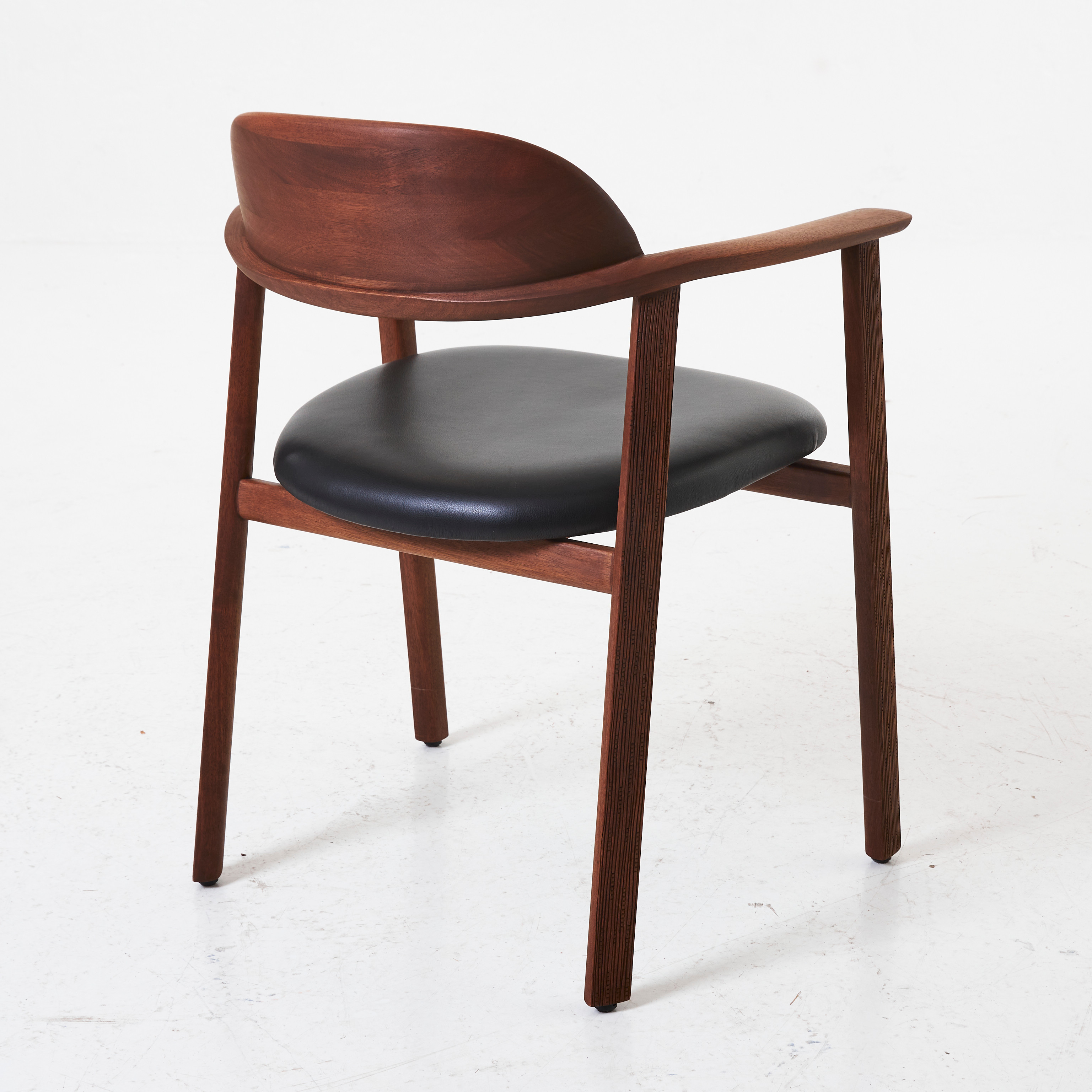 Bilder för 2605572. SEBASTIAN HERKNER, stol "Mati" för Zanat, valnöt ...