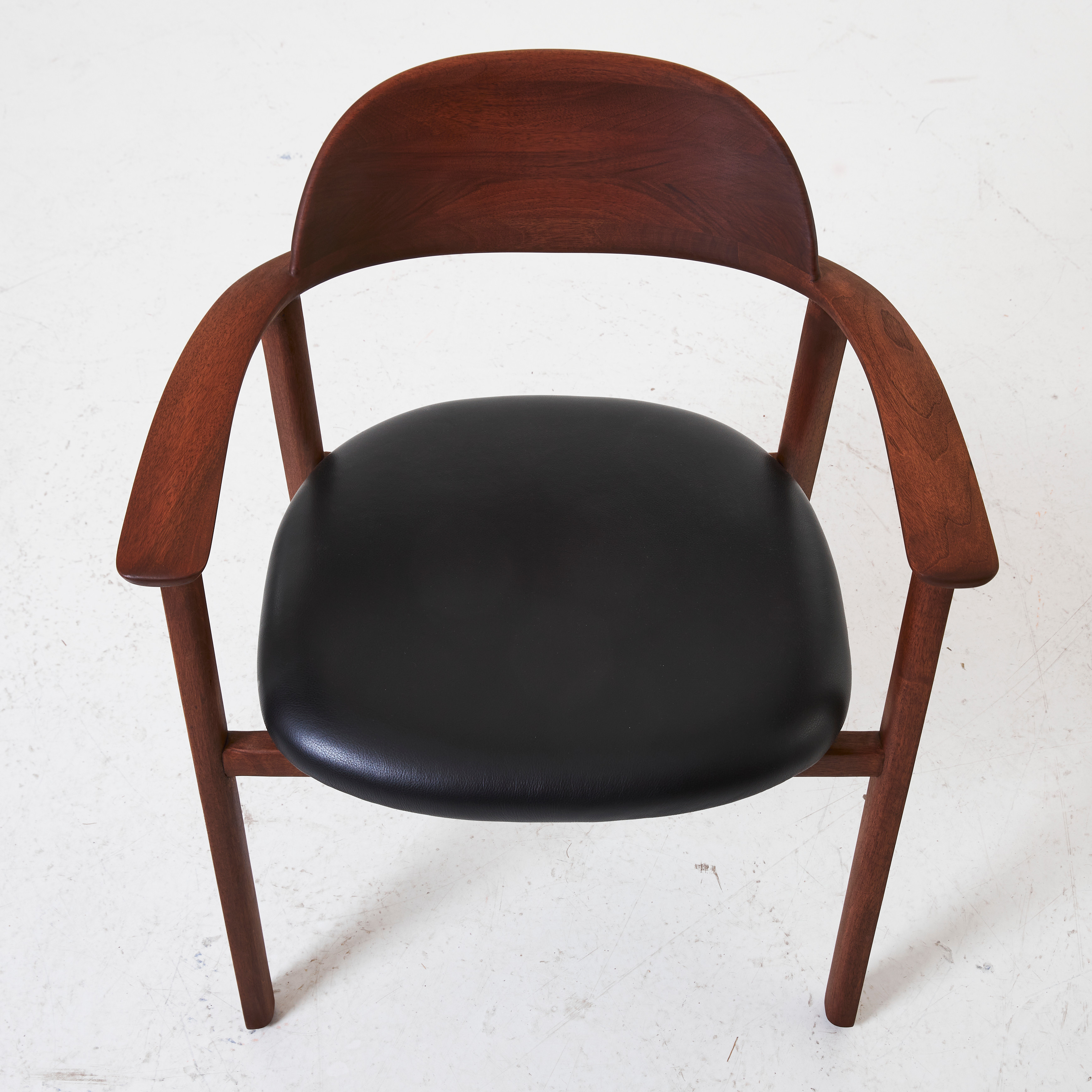 Bilder för 2605572. SEBASTIAN HERKNER, stol "Mati" för Zanat, valnöt ...