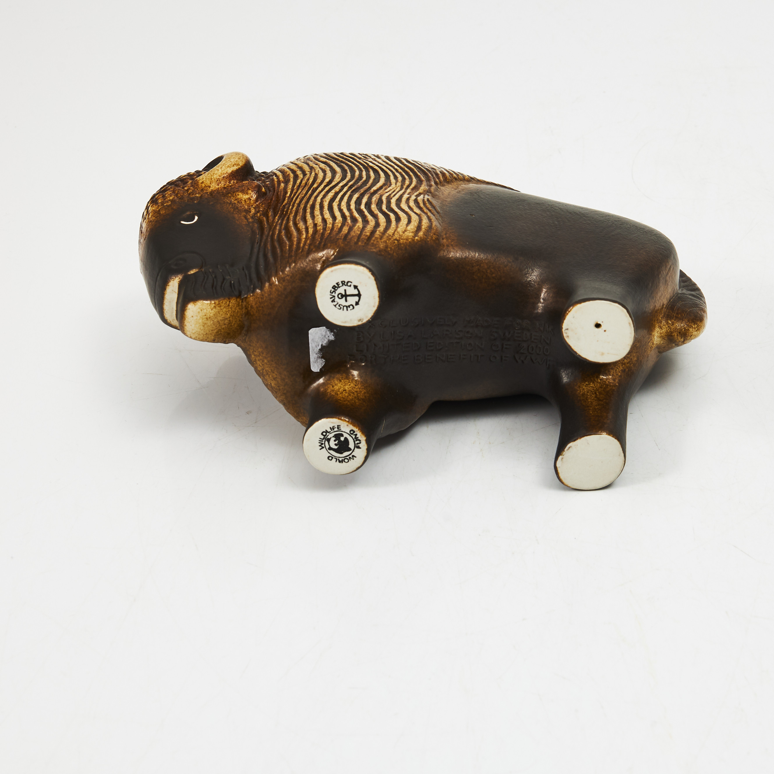 Bilder för 2616756. LISA LARSON. Figurin, visent, stengods, tillverkad av Gustavsberg i 2000 ...