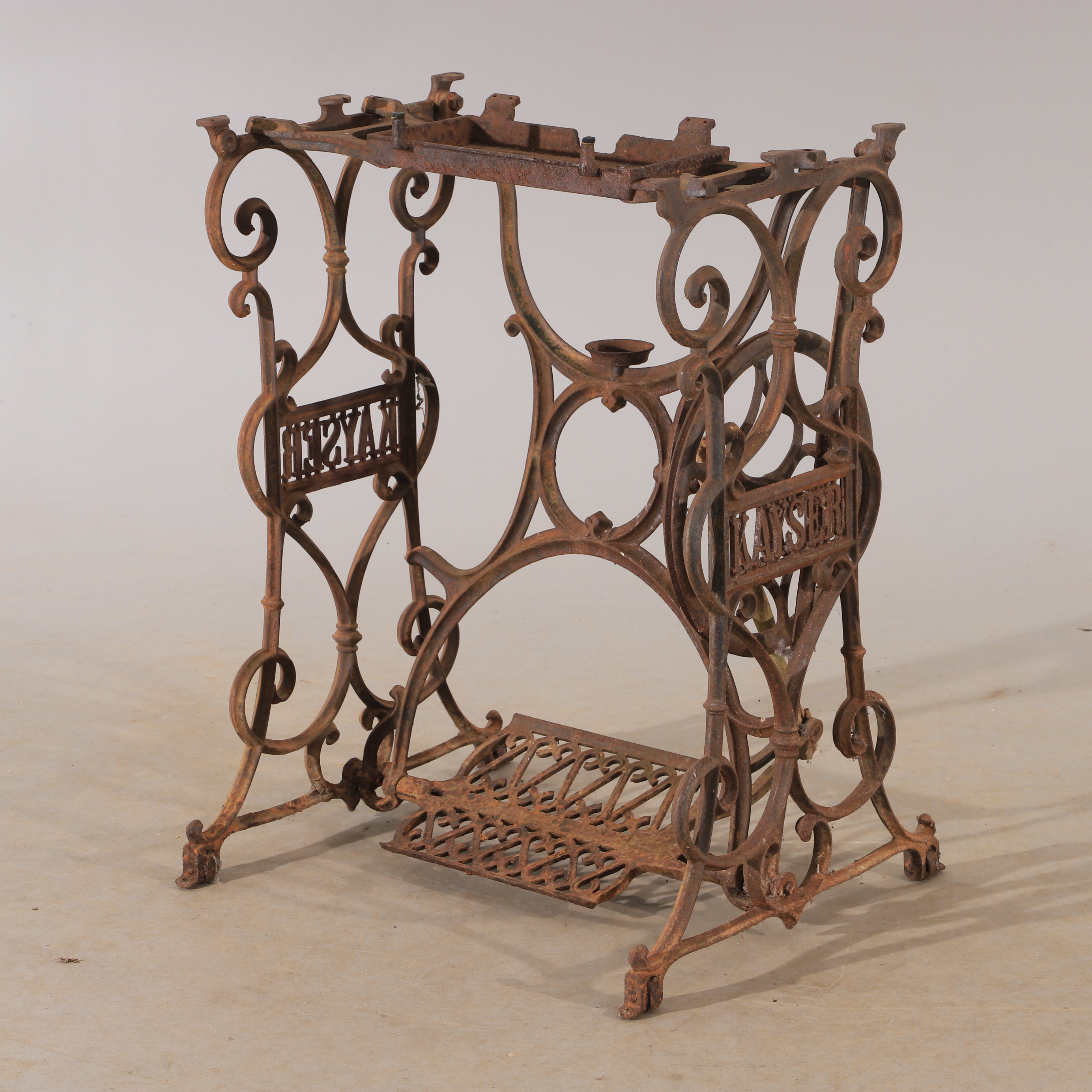 Images for 2633825. SEWING MACHINE BASE, Kayser, cast iron. - Auctionet