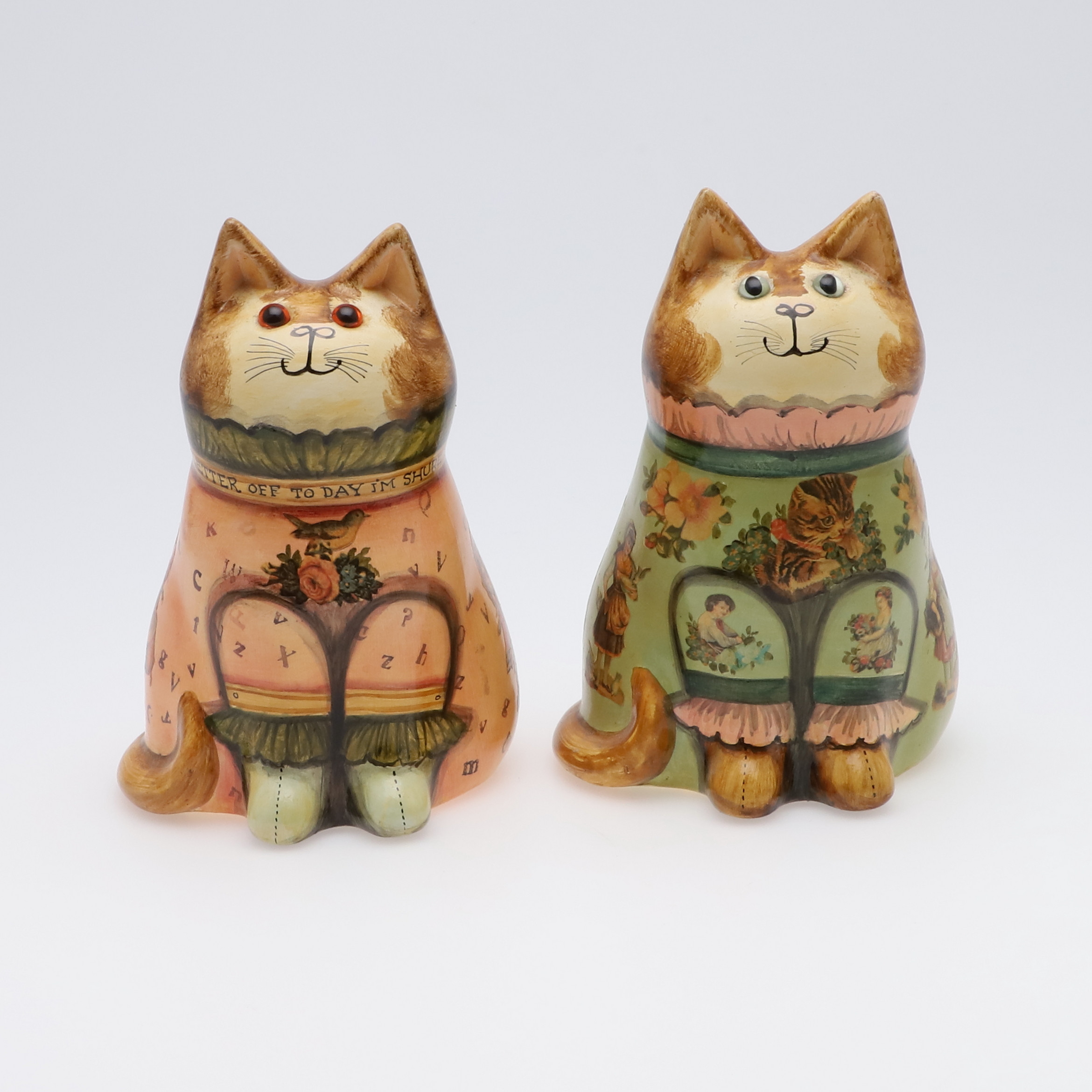 Images for 2638316. JOAN & DAVID DE BETHEL - RYE POTTERY CATS. - Auctionet