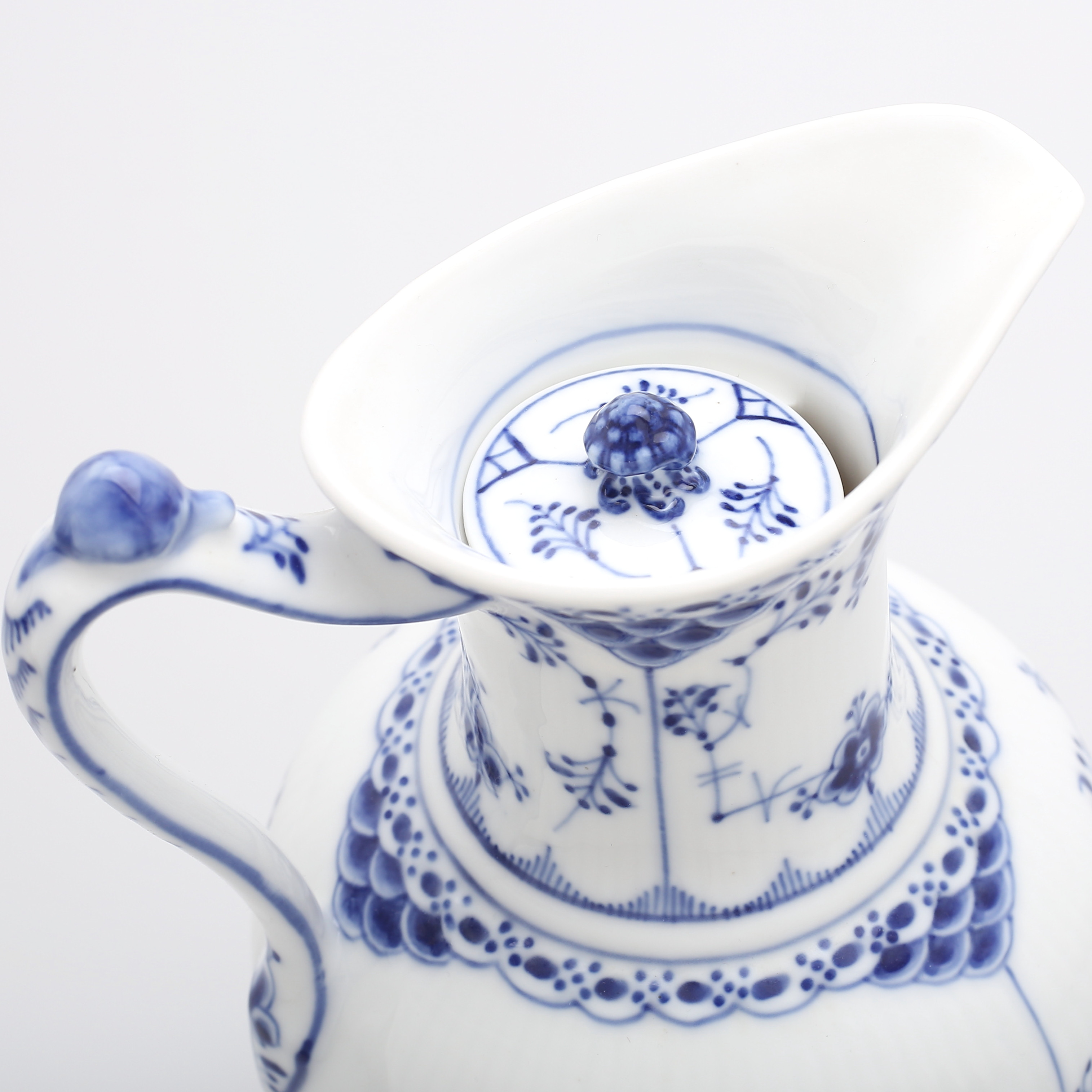 Images for 2638352. CHOCOLATE POT, porcelain, "Musselmalet", no. 722 ...