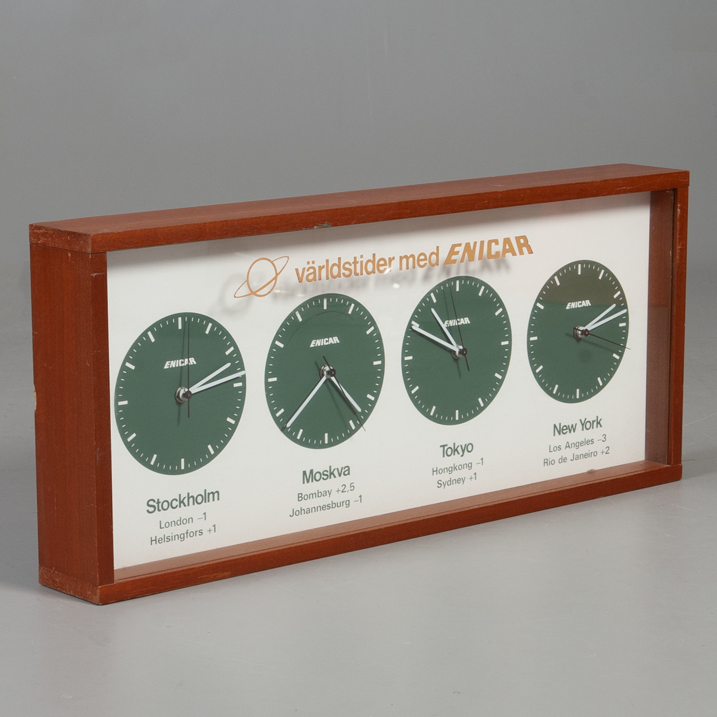 Bilder för 2638847. VÄRLDSKLOCKA, "Världstider med Enicar" teak och ...