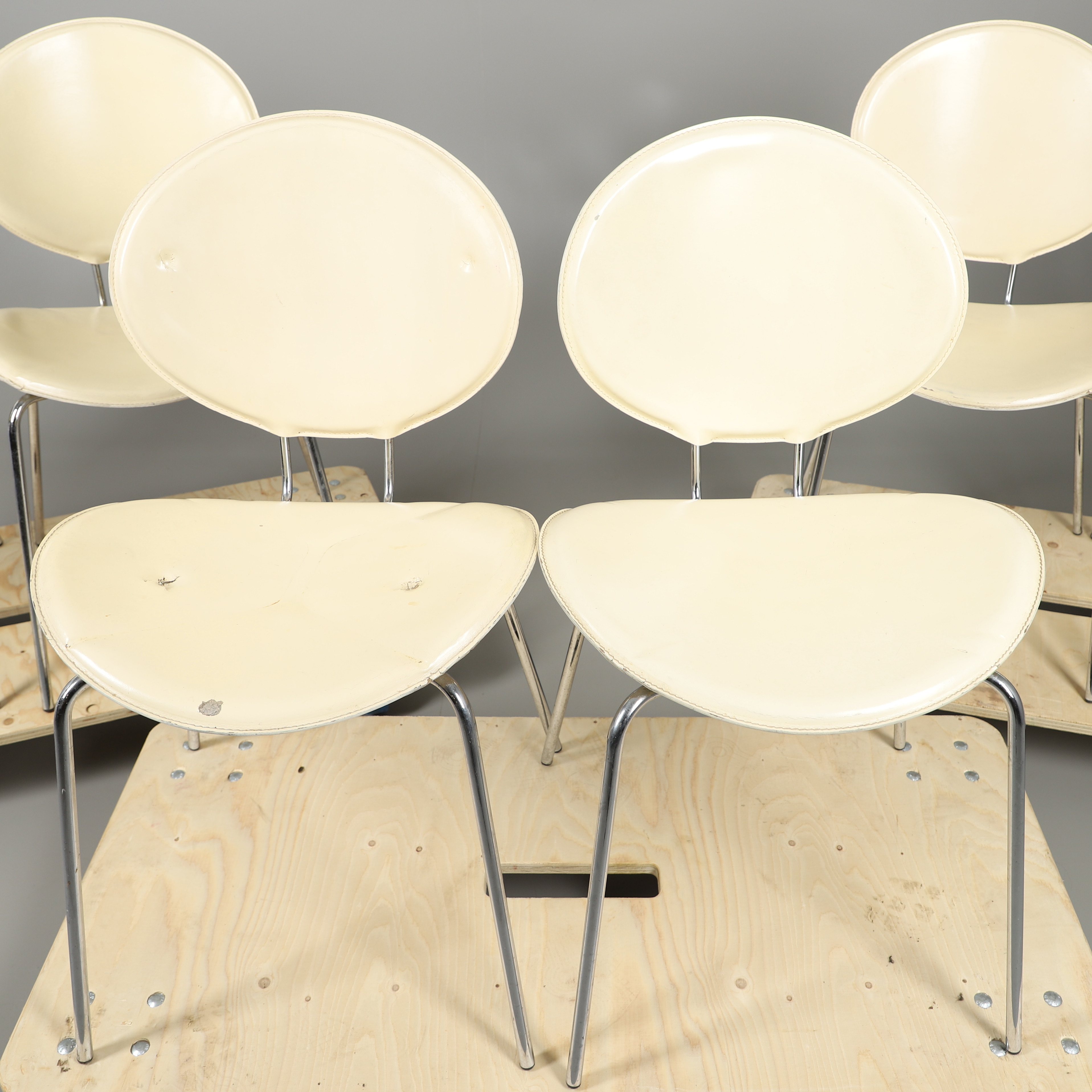 Images for 2640151. A SET OF SIX 1980/90s CONRAN DINING CHAIRS. - Auctionet