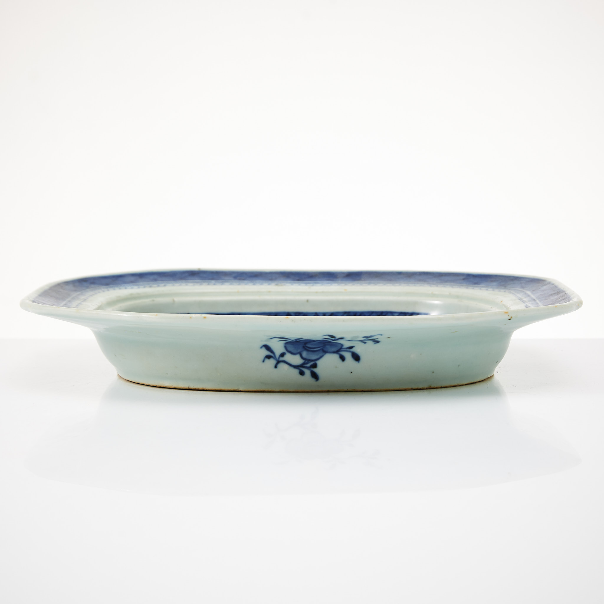 Images for 2658871. DISH, porcelain, China, Jiaqing (1796-1820 ...