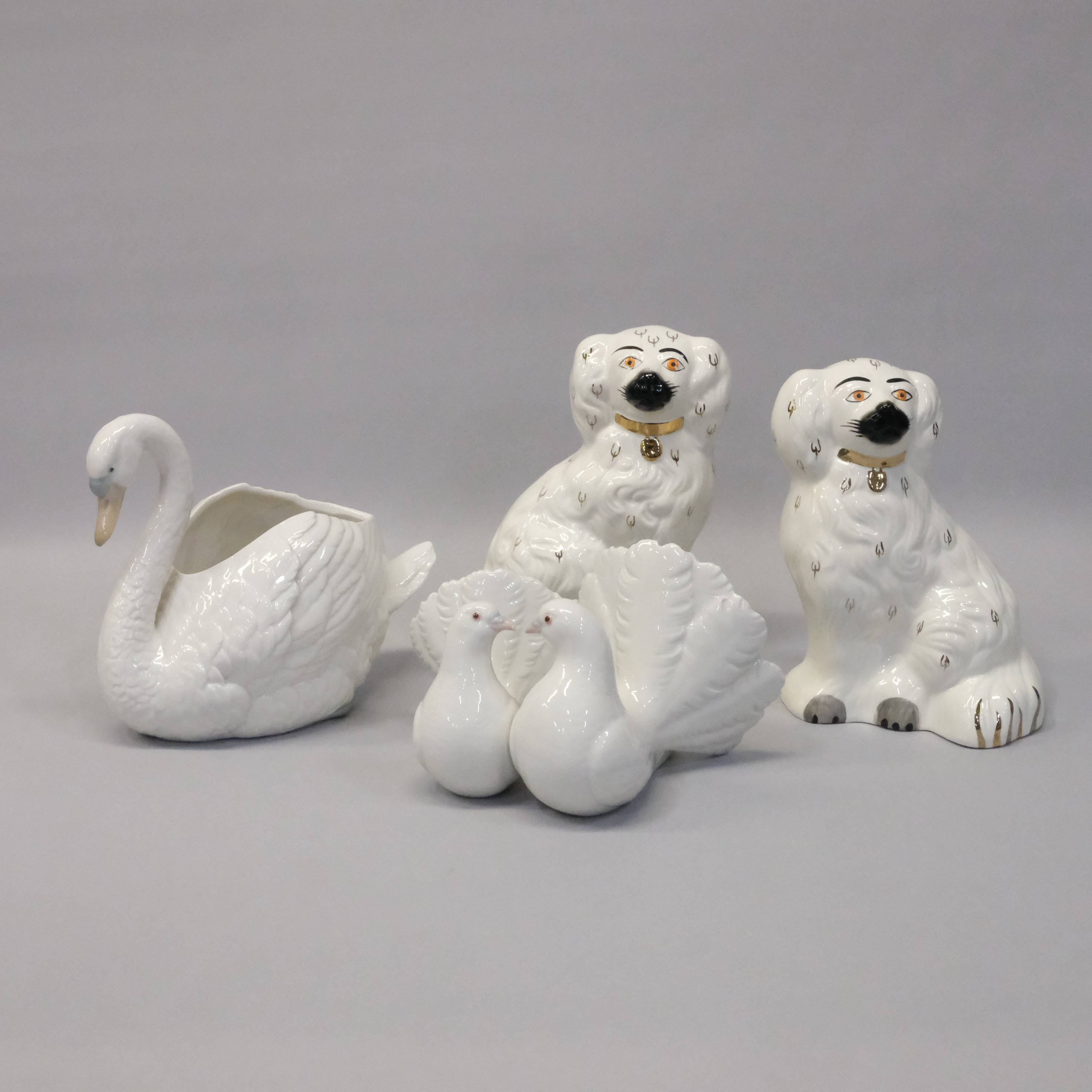 Images for 2671363. FOUR FIGURES, INCLUDING BESWICK. - Auctionet