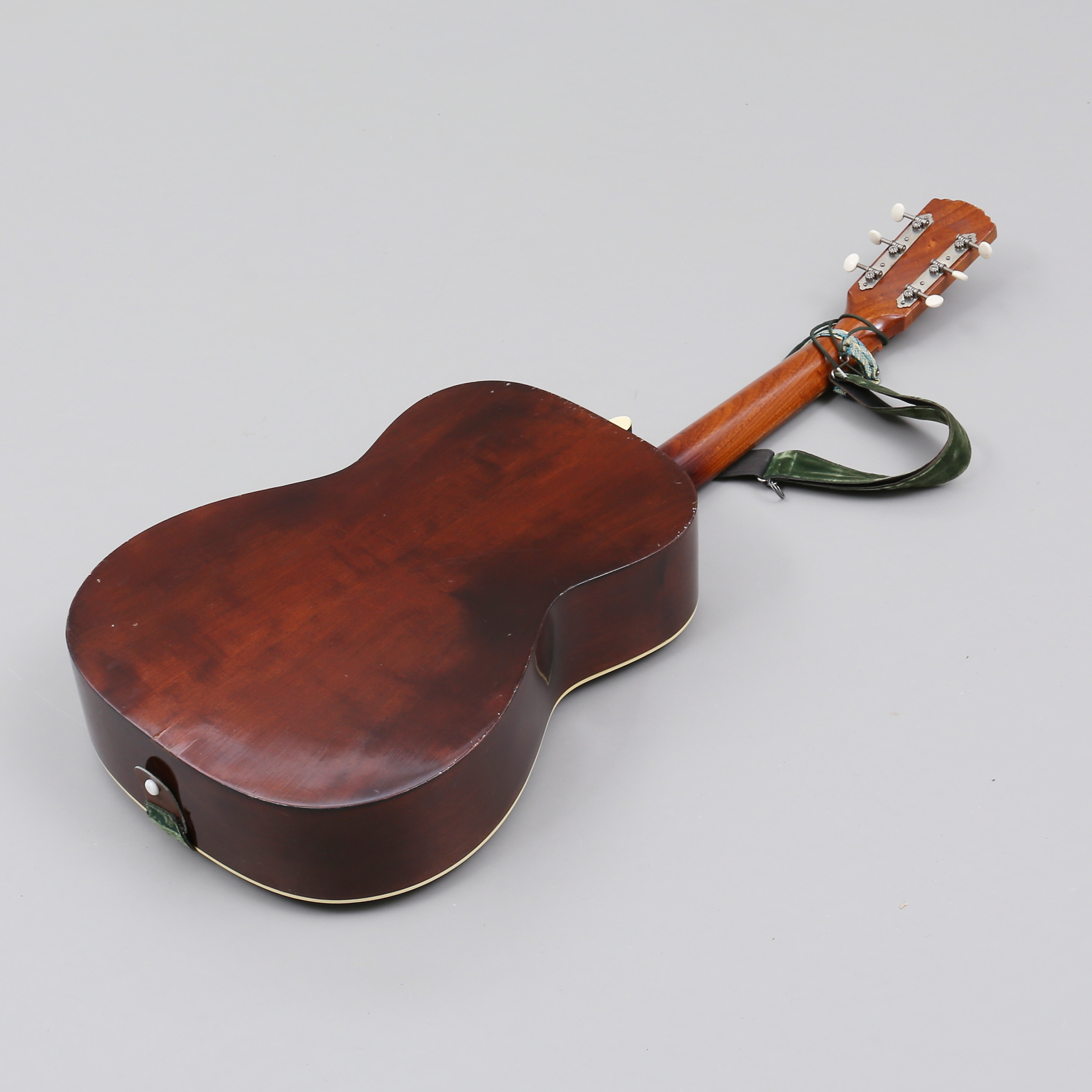 Images for 2671452. ACOUSTIC GUITAR, AB Herman Carlson Levin, model no ...