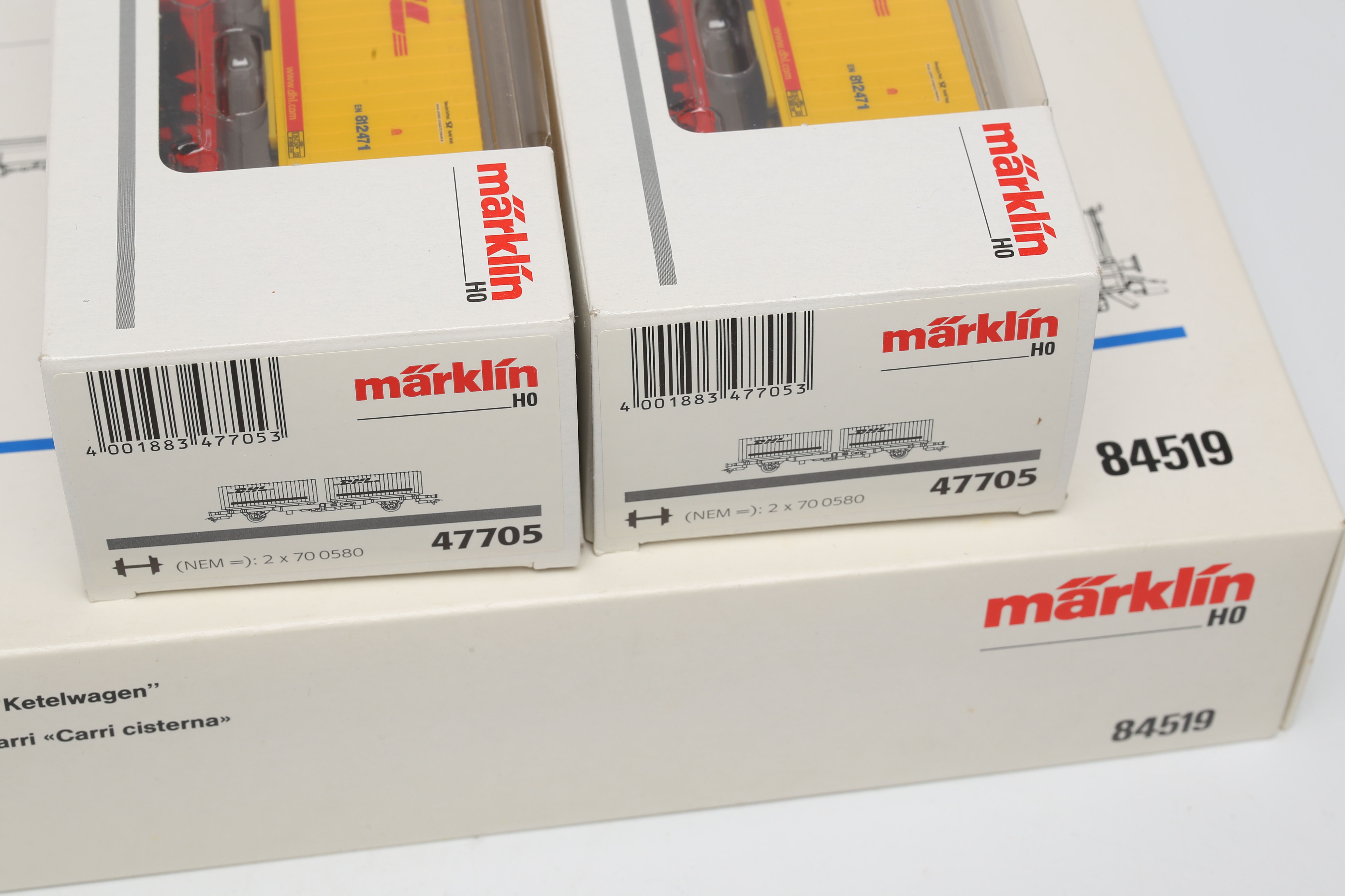 Images for 2686411. MÄRKLIN 84519 3 Coca-Cola trolleys and 2x47705 DHL ...