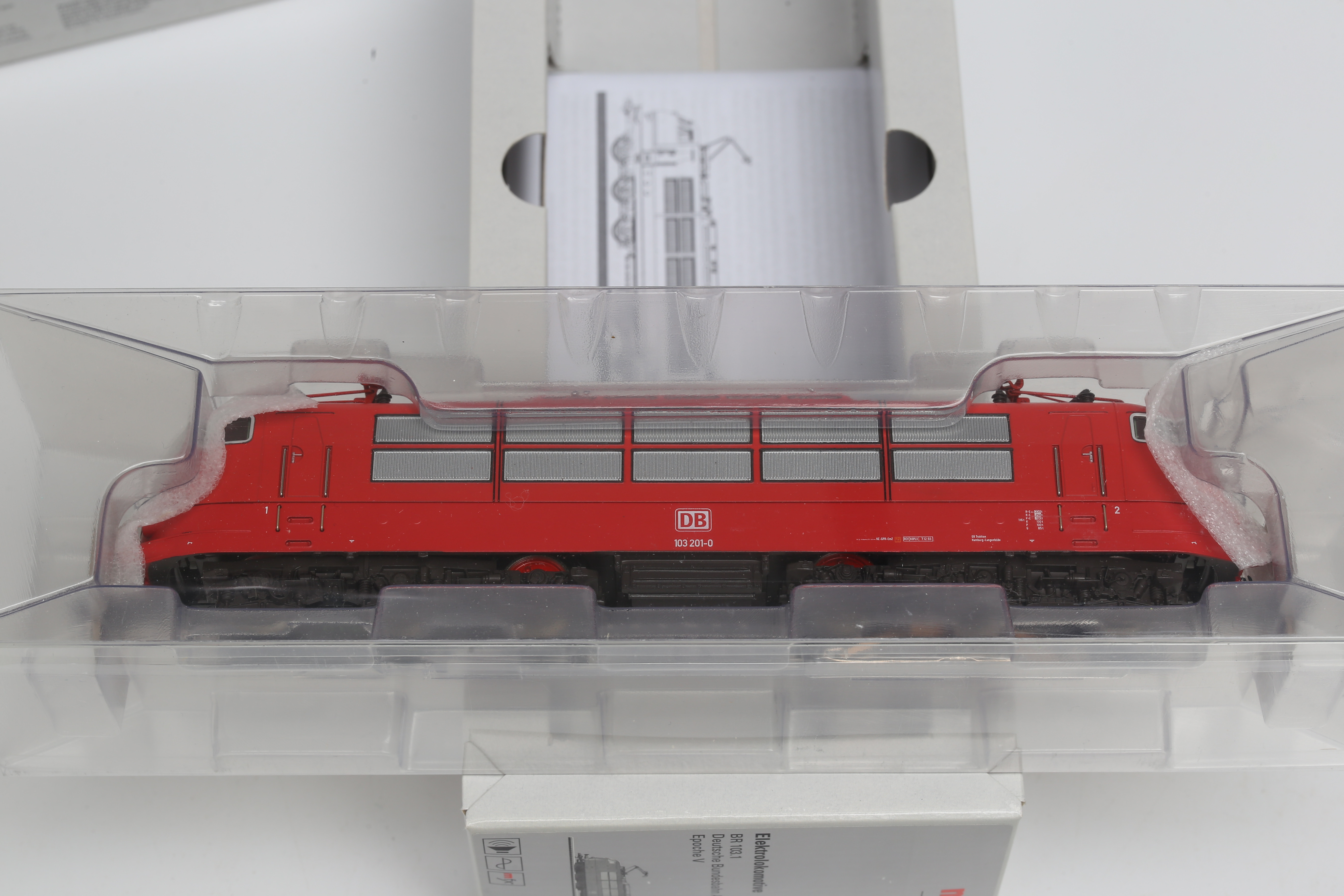 Images for 2688209. MÄRKLIN 39572 elektrok BR 103 (DBAG) from epoch V ...