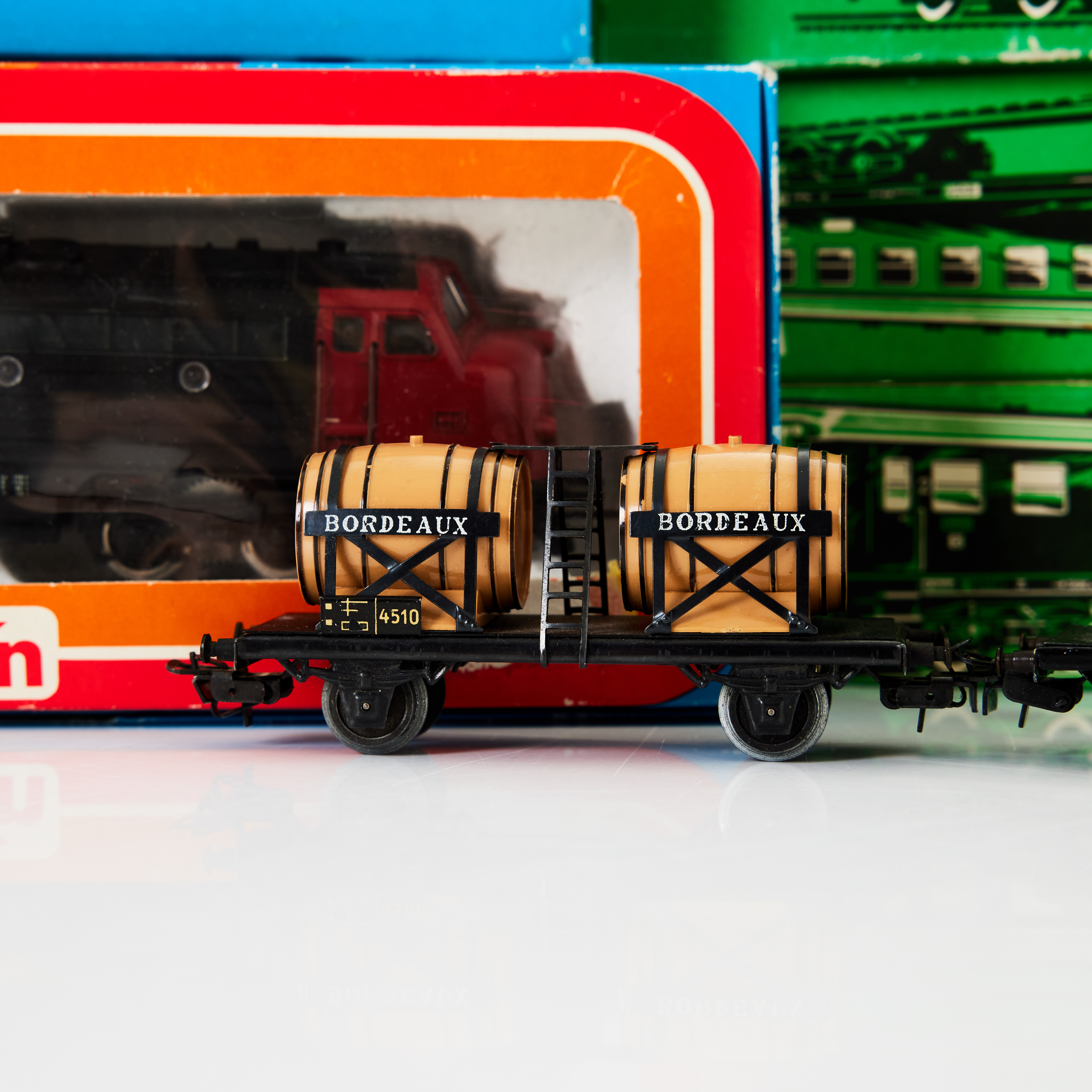 Bilder för 2688560. MÄRKLIN LOK OCH VAGNAR, spår Ho, bestående av ellok ...